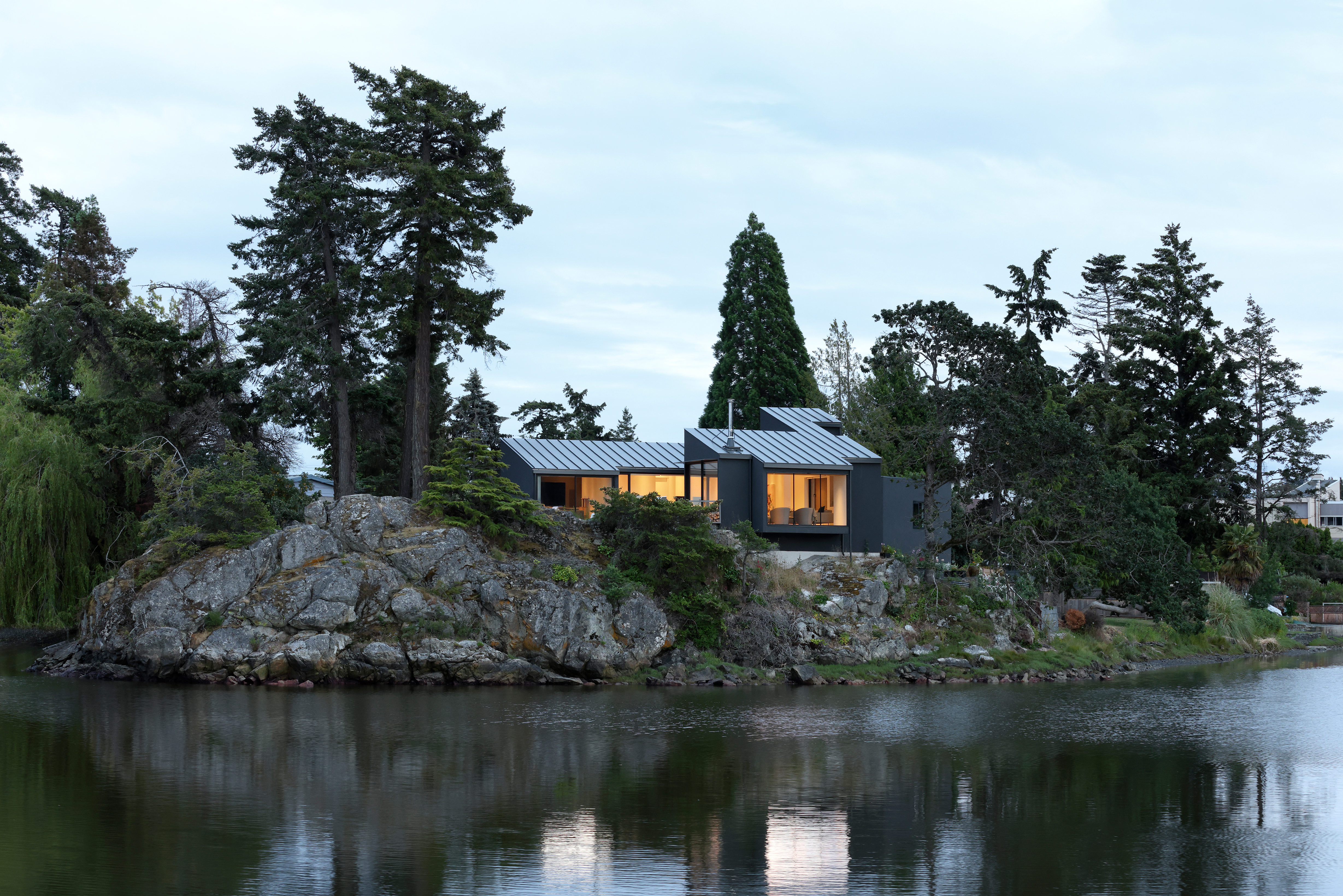 Shoreline House by splyce design - Architizer