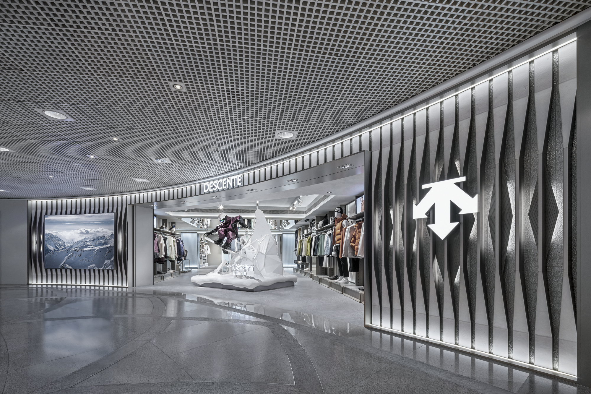 Idea 4203695: DESCENTE Flagship Store (Harbour City, Hong Kong) by ...