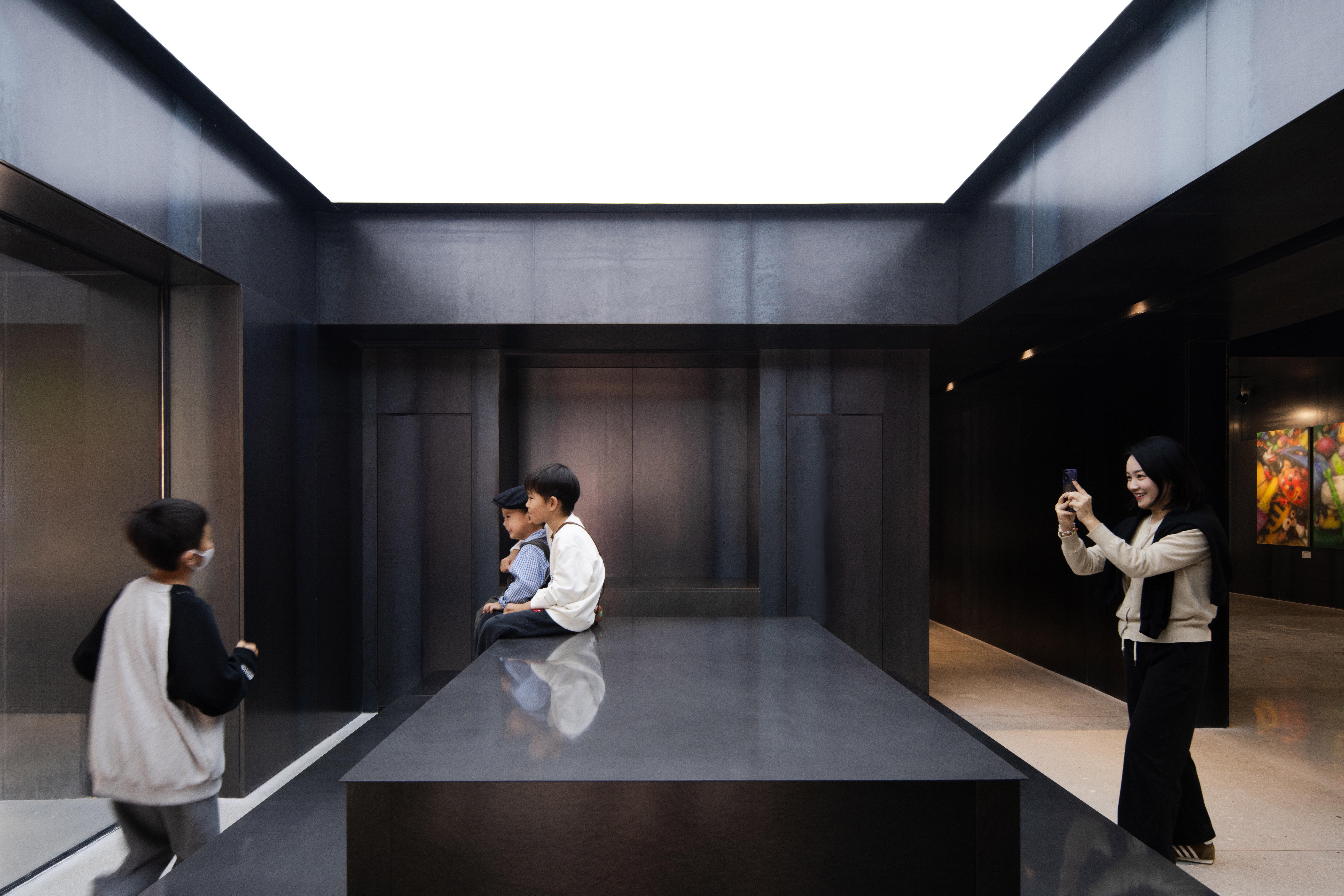 apm: Art Gallery In the Community by Dazhou And Associates - Architizer