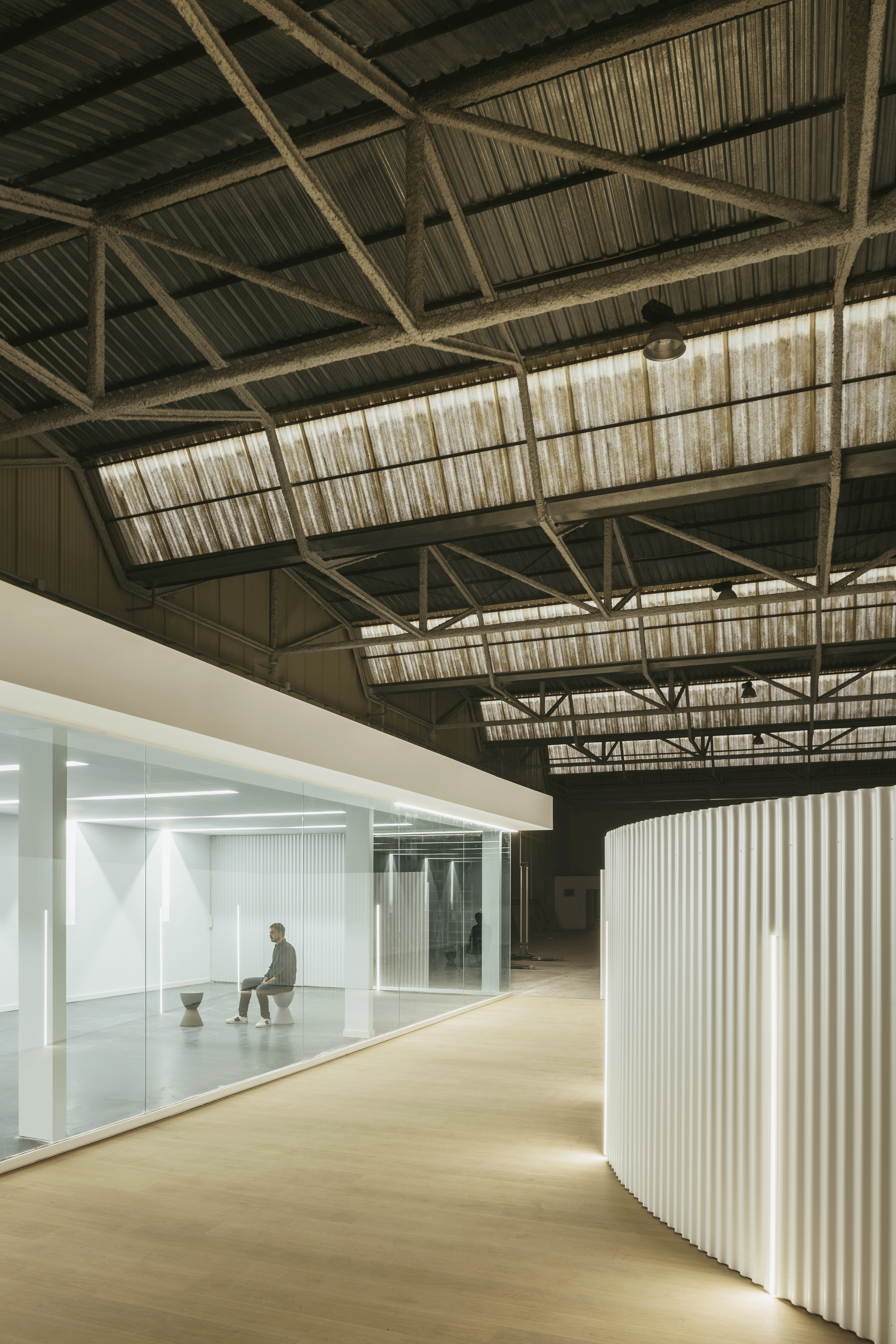TECHNOLOGICAL CENTRE FOR EV BATTERY REPAIR in Alicante by ESCULPIR EL ...