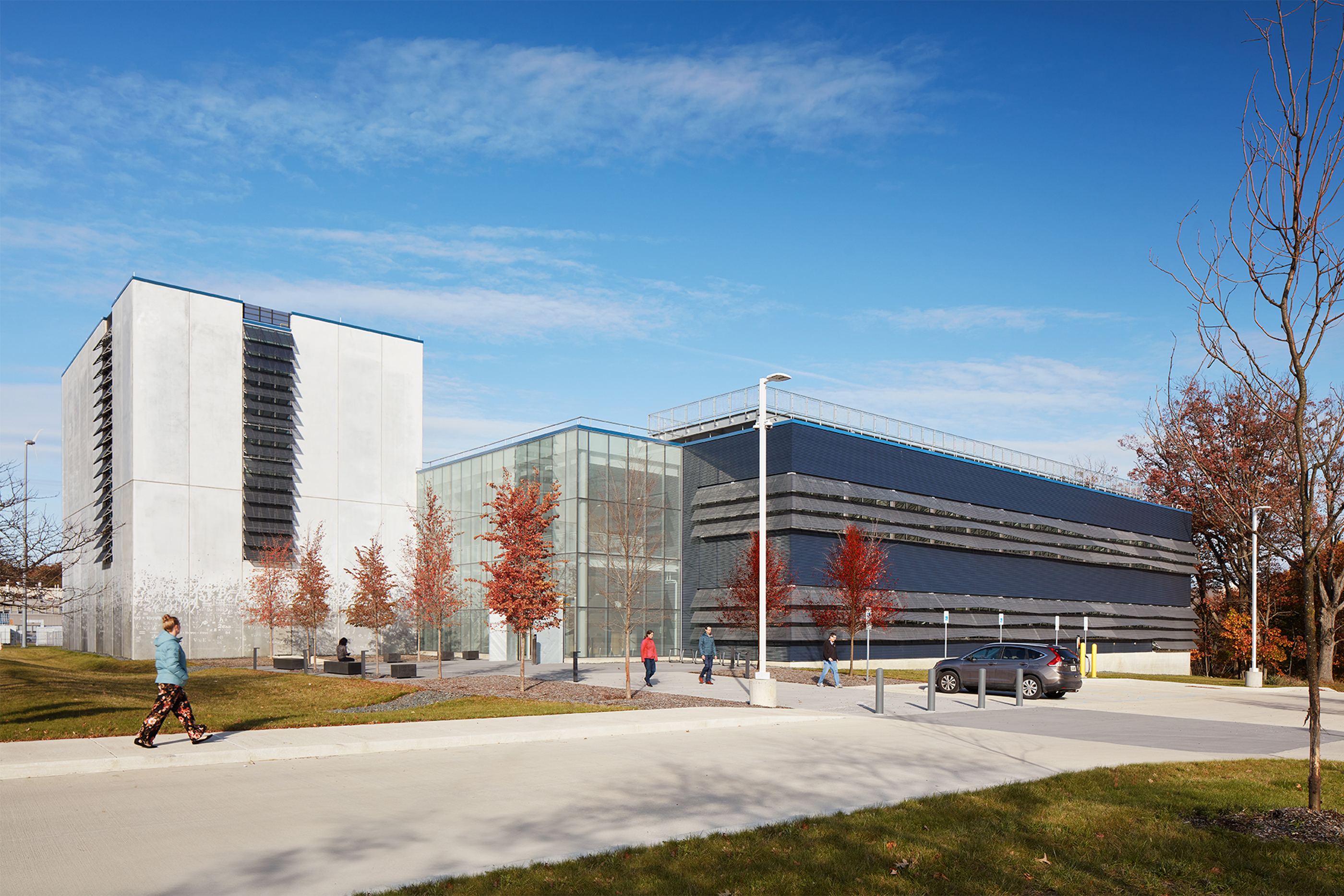 NASA Aerospace Communications Facility by Ross Barney Architects ...