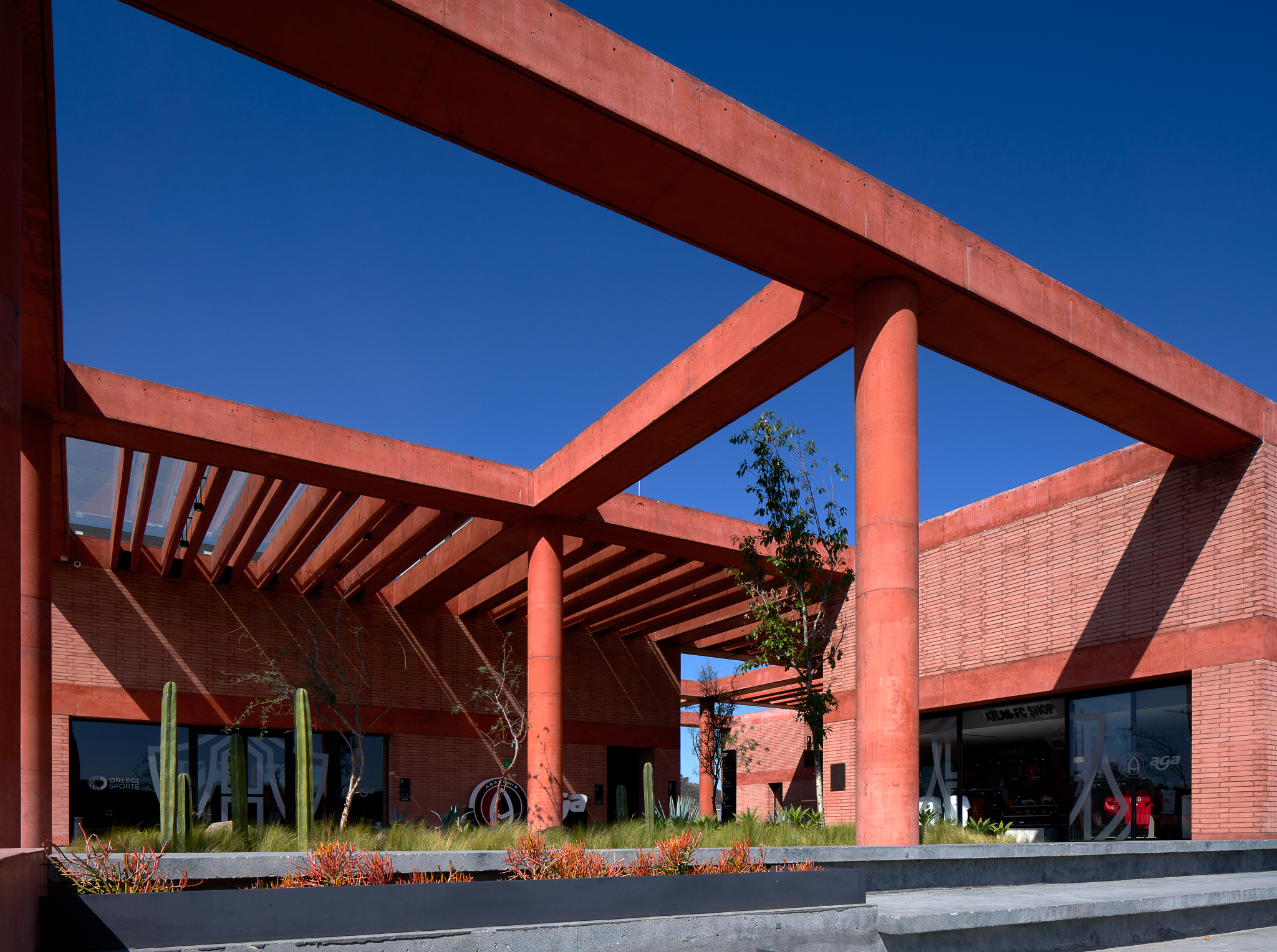 Academia Atlas by Sordo Madaleno - Architizer