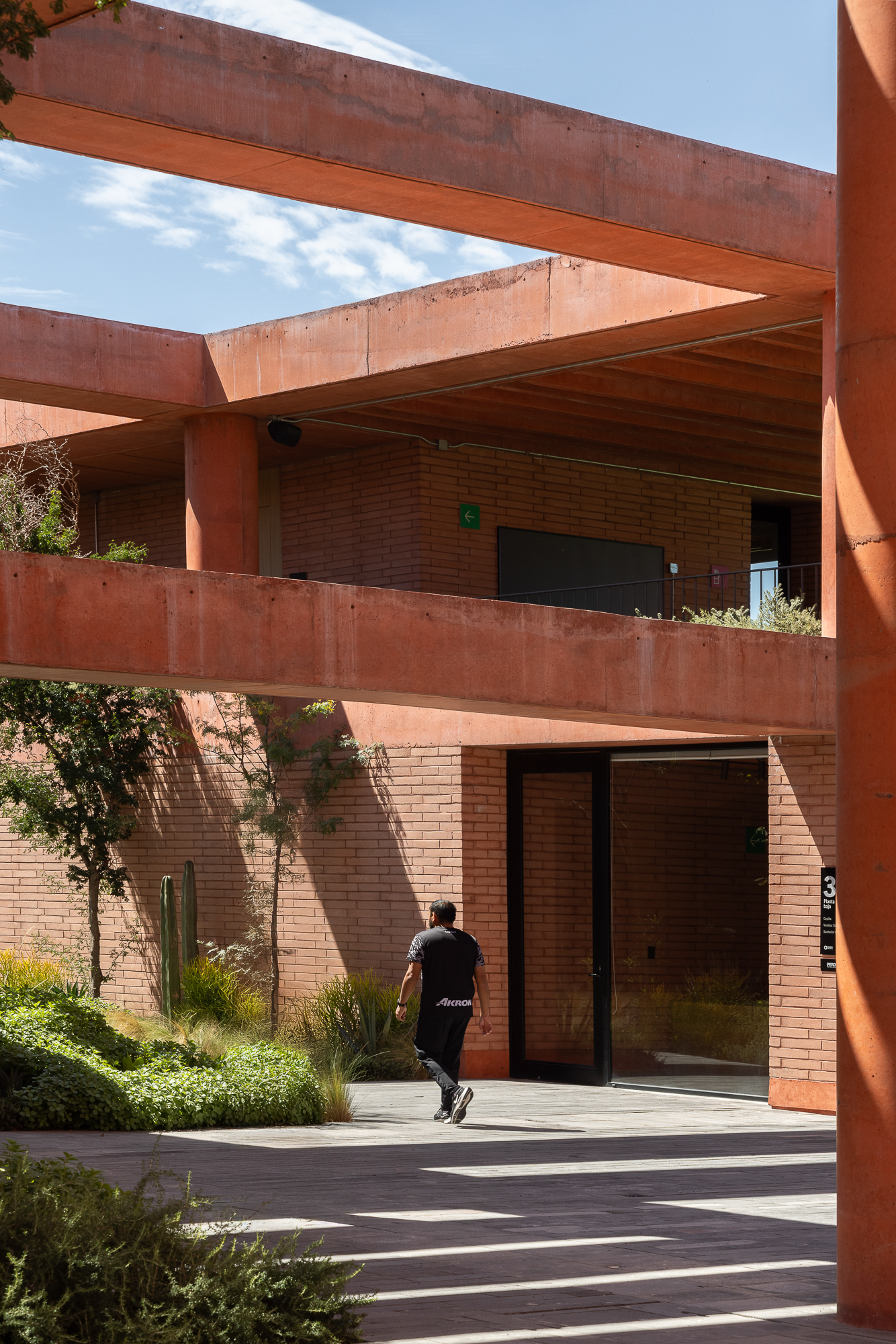 Academia Atlas by Sordo Madaleno - Architizer