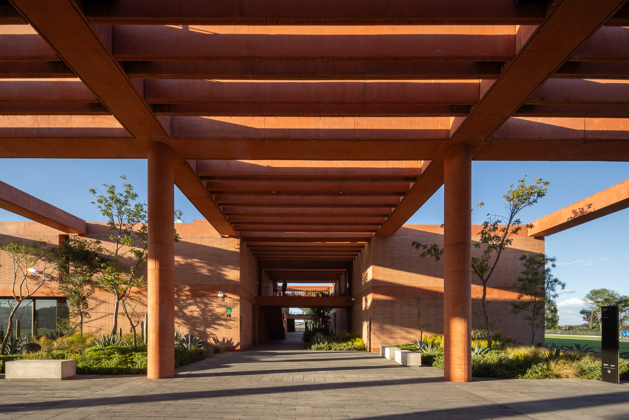 Academia Atlas by Sordo Madaleno - Architizer