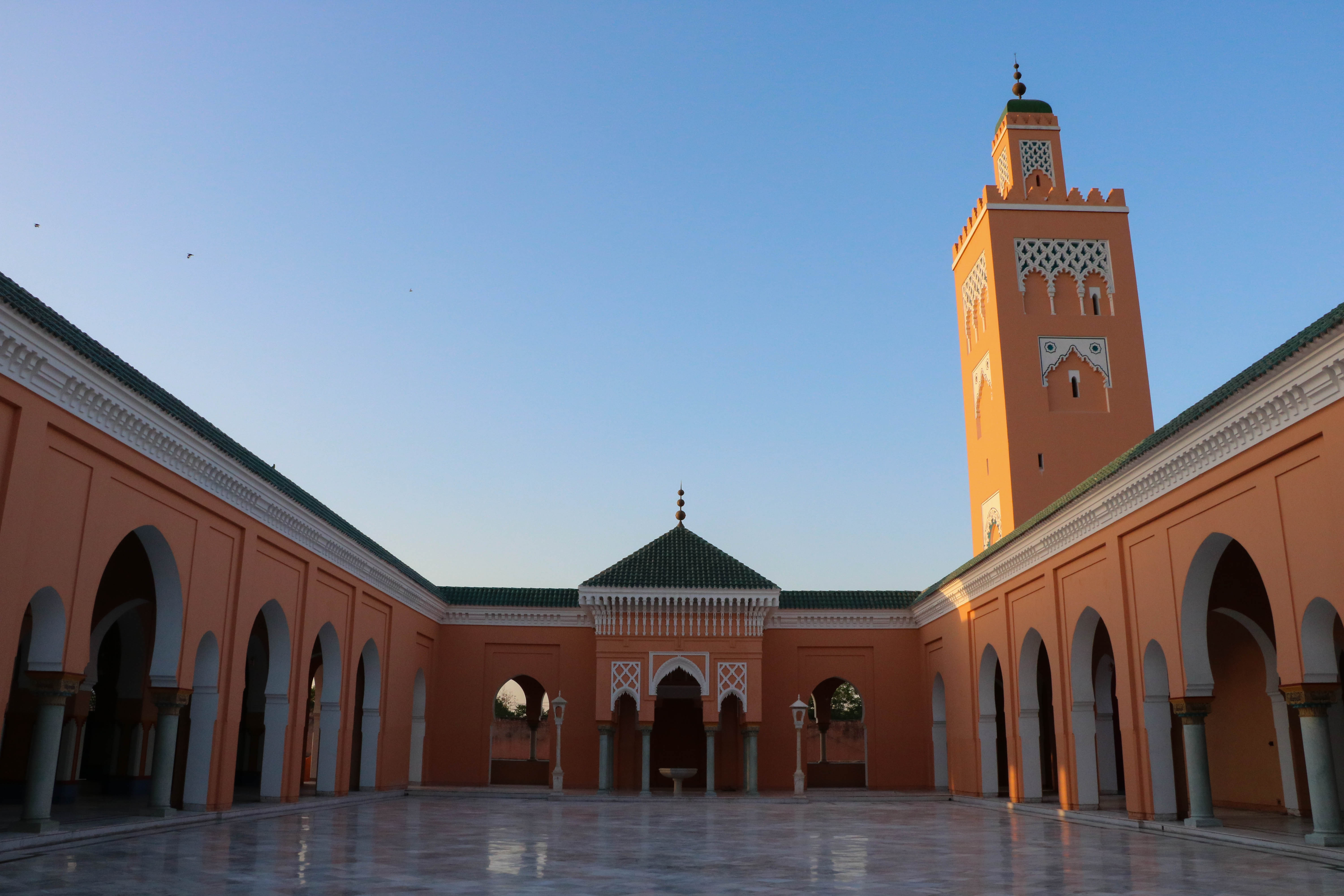 MOORISH MOSQUE by Abha Narain Lambah Associates - Architizer