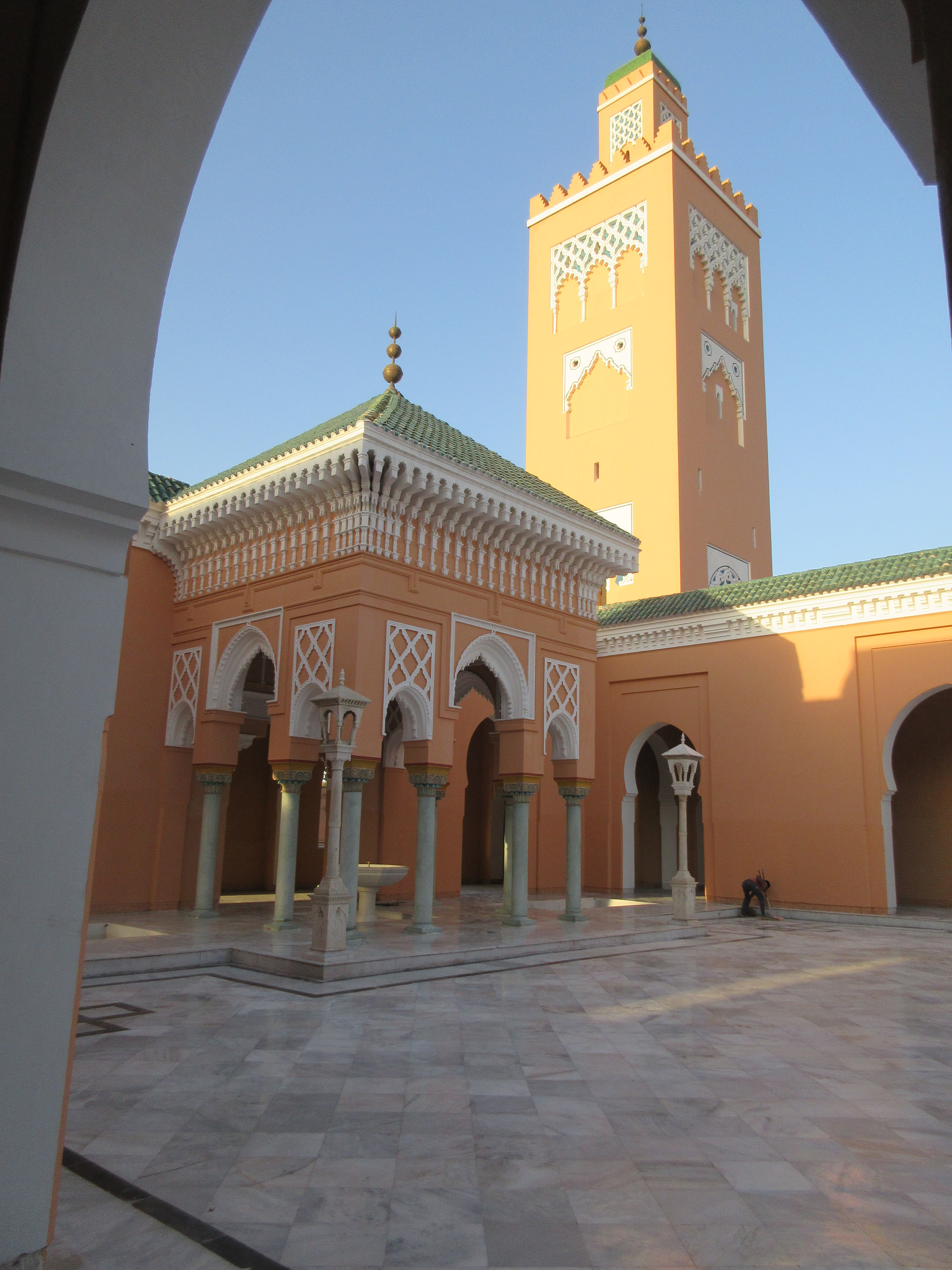 MOORISH MOSQUE by Abha Narain Lambah Associates - Architizer