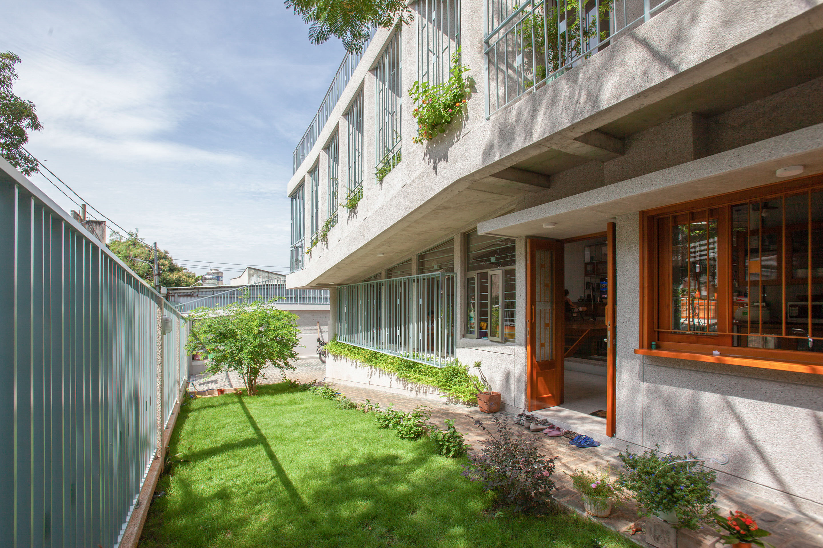 Ramp Around House by K59 Atelier - Architizer