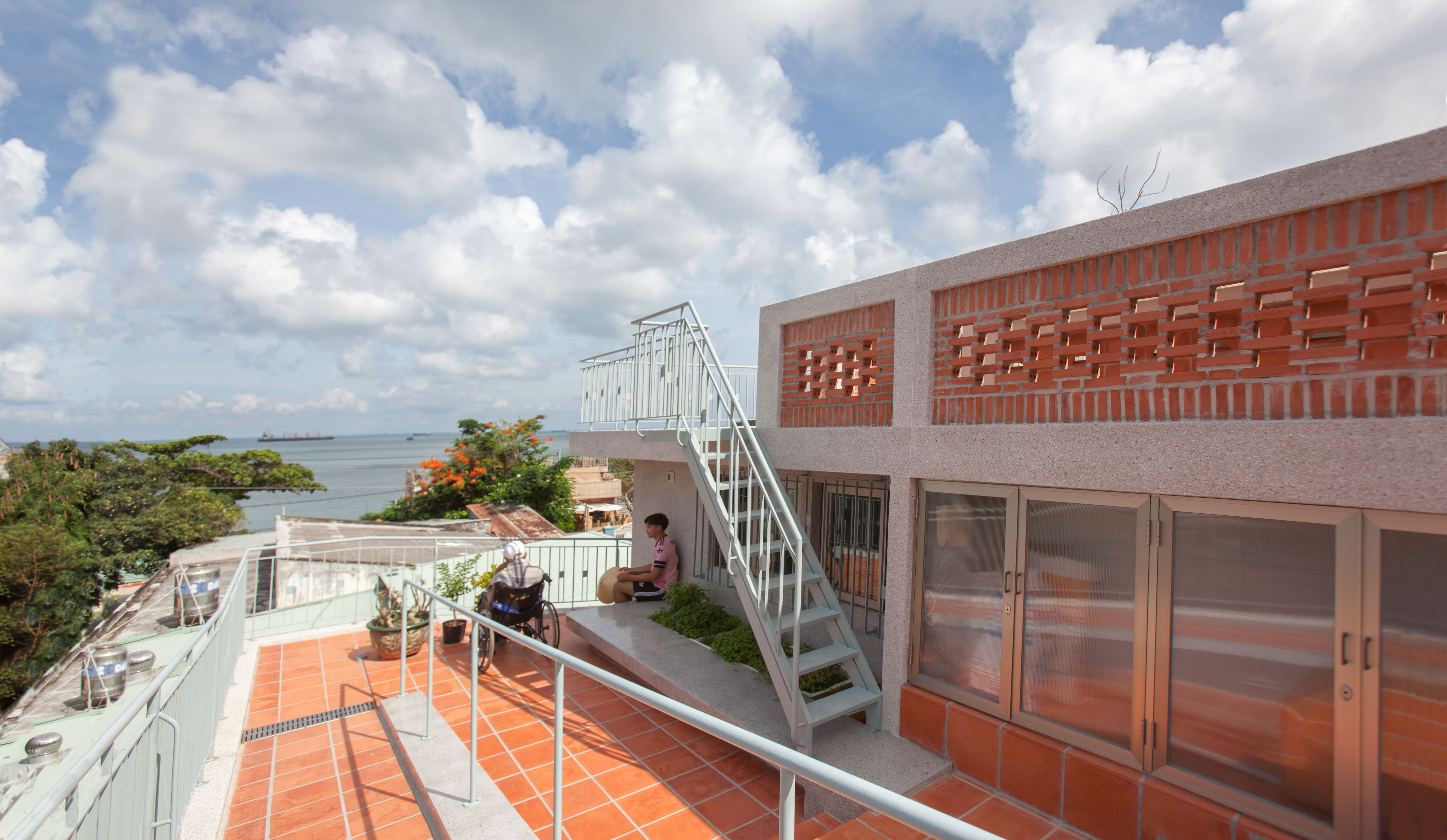 Ramp Around House by K59 Atelier - Architizer