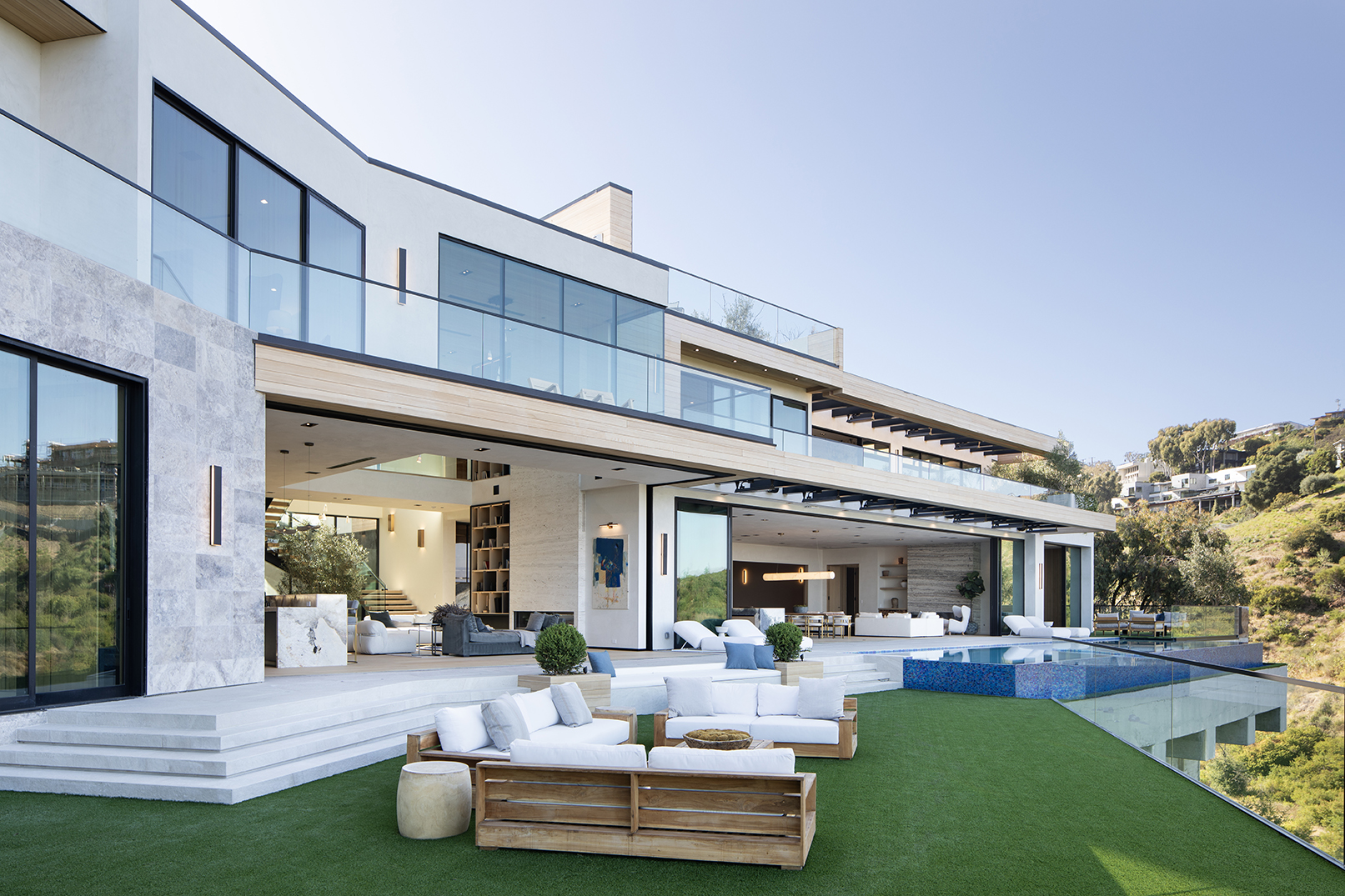 Getty View Residence by IR Architects - Architizer