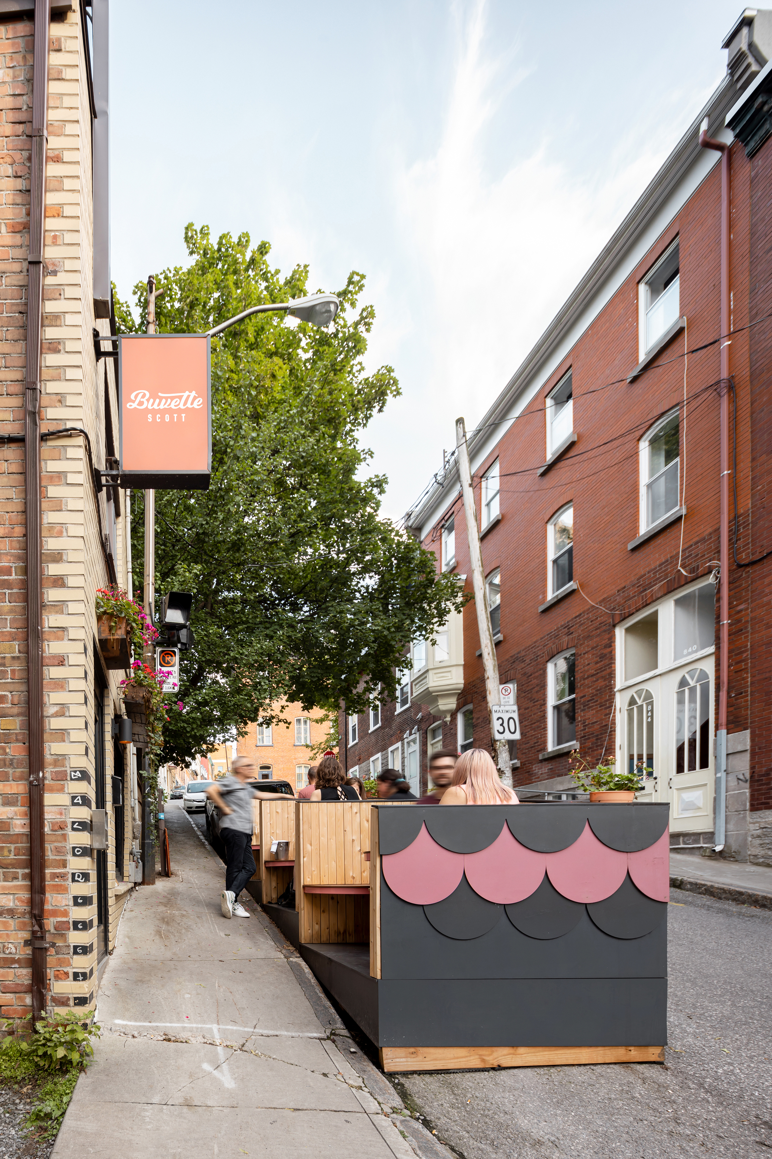 Parklet Buvette Scott by QUINZHEE Architecture - Architizer