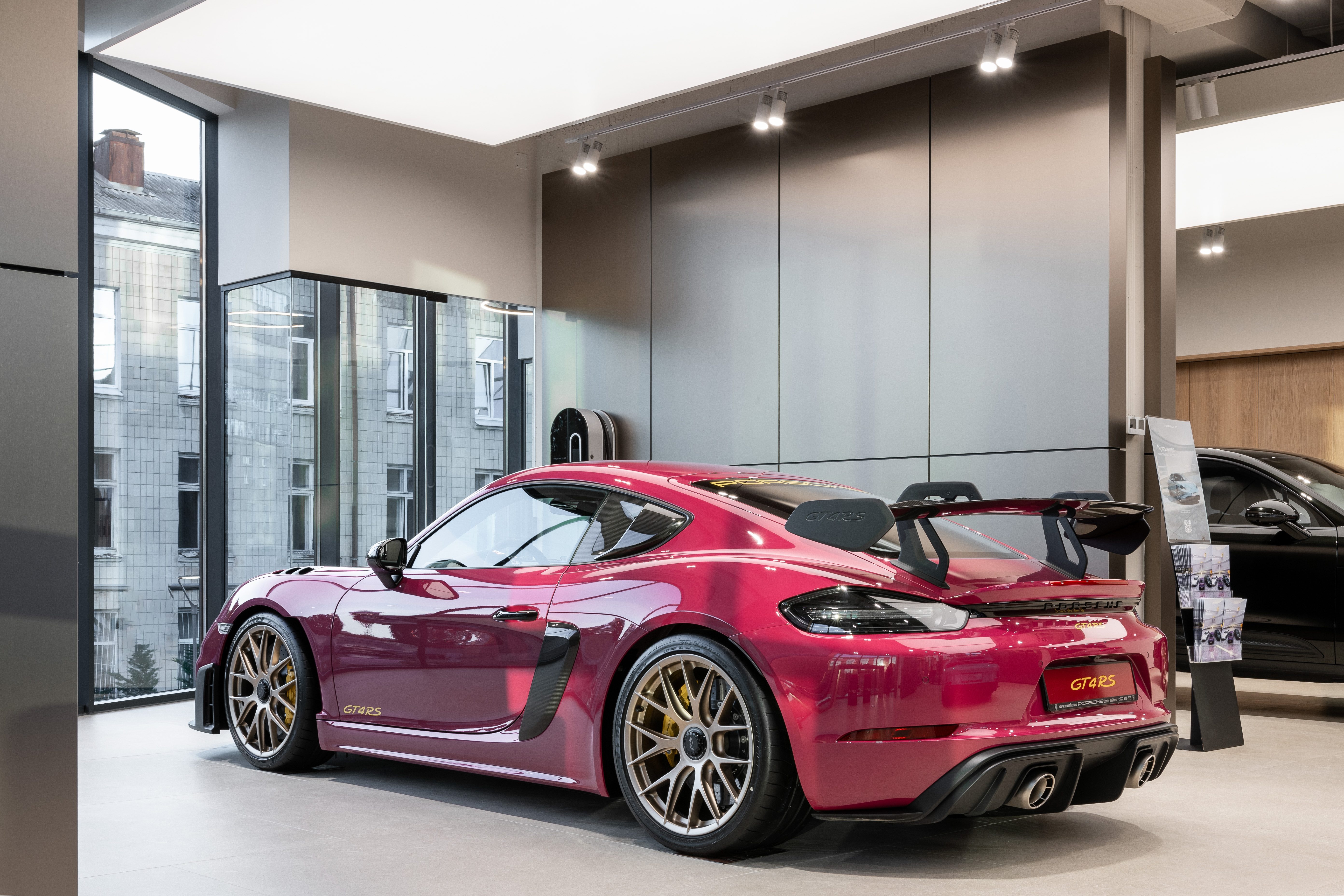 PORSCHE POP UP SHOWROOM by ARCHFORM Studio - Architizer