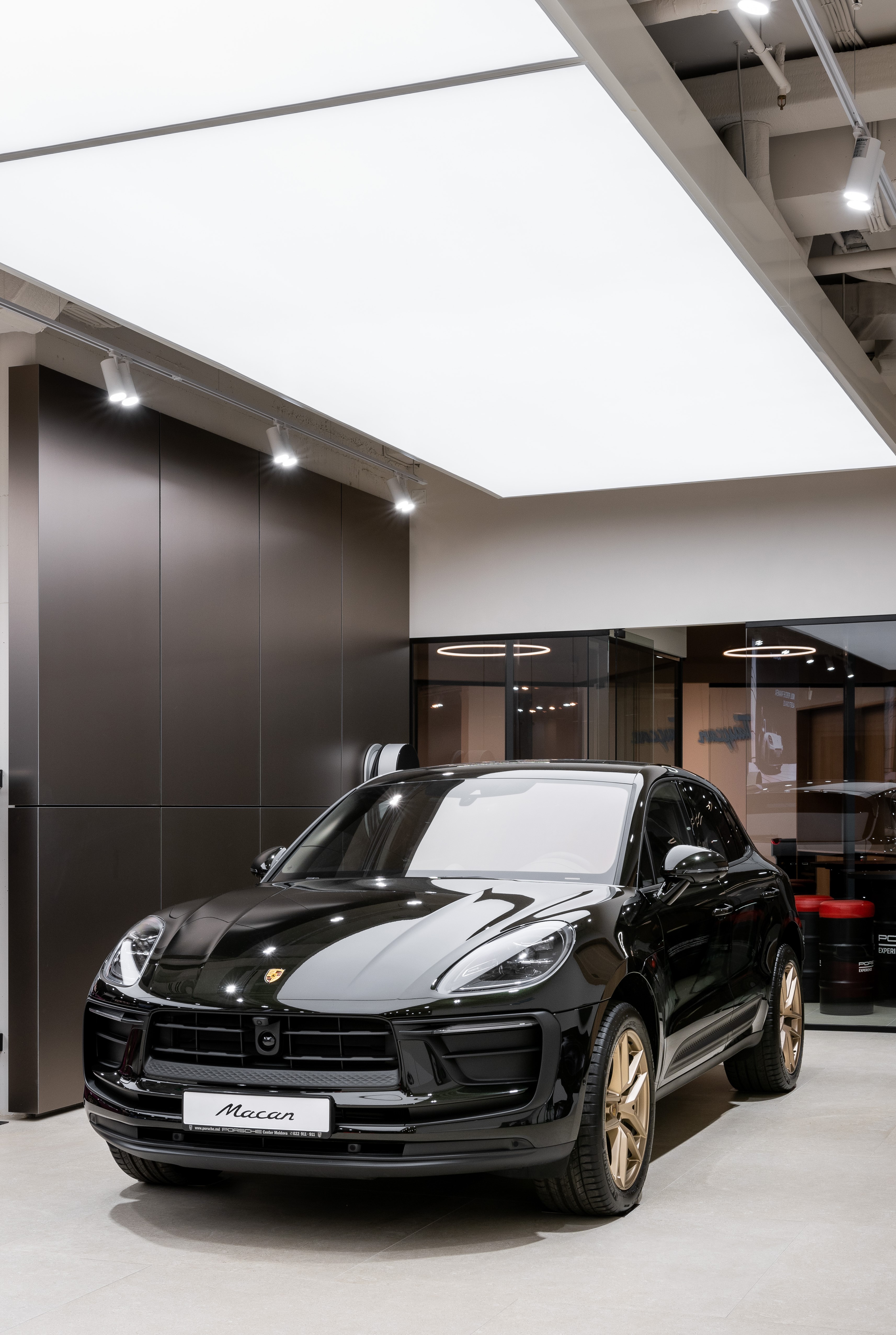PORSCHE POP UP SHOWROOM by ARCHFORM Studio - Architizer