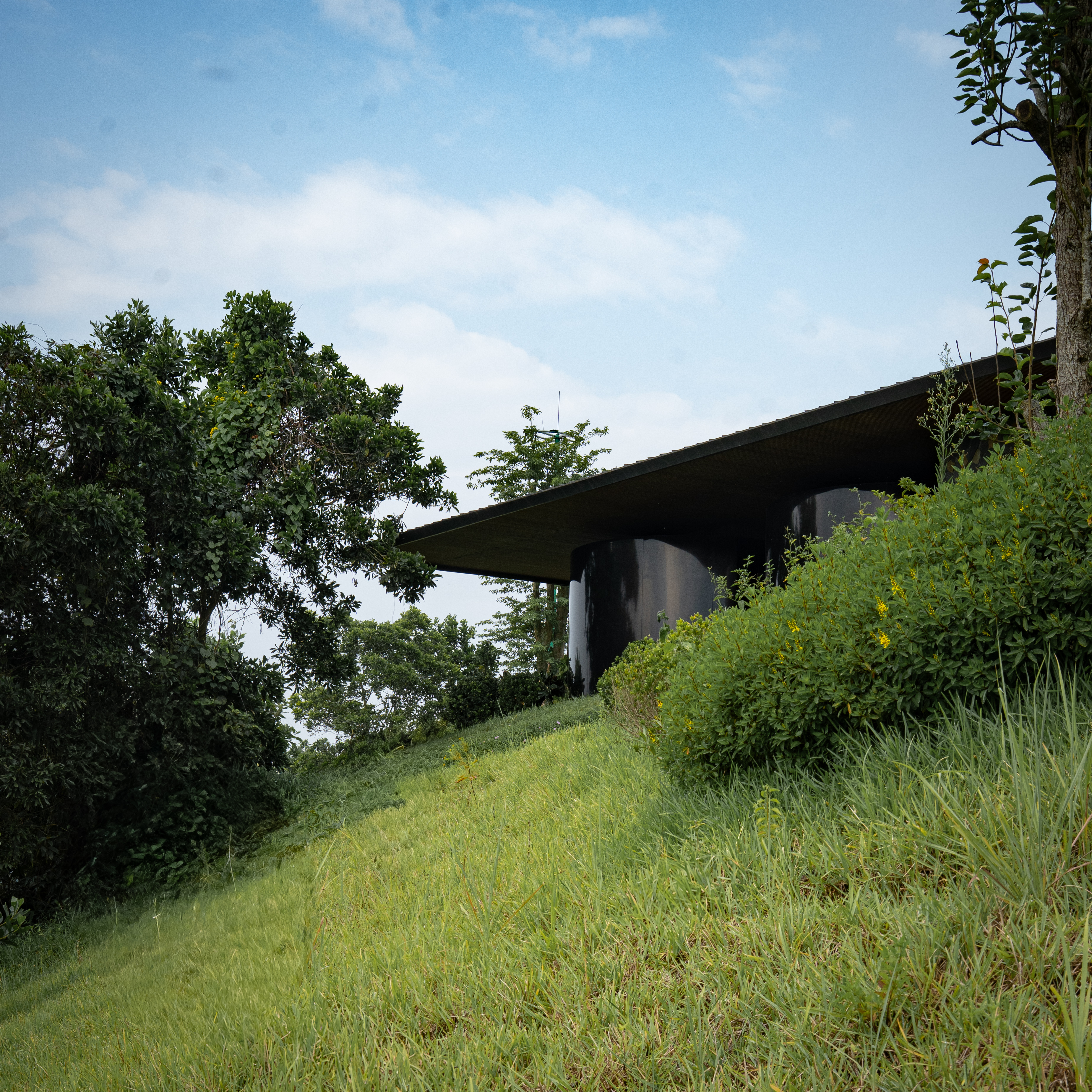 "The Indigo" Driving Range by INFINITIVE ARCHITECTURE - Architizer
