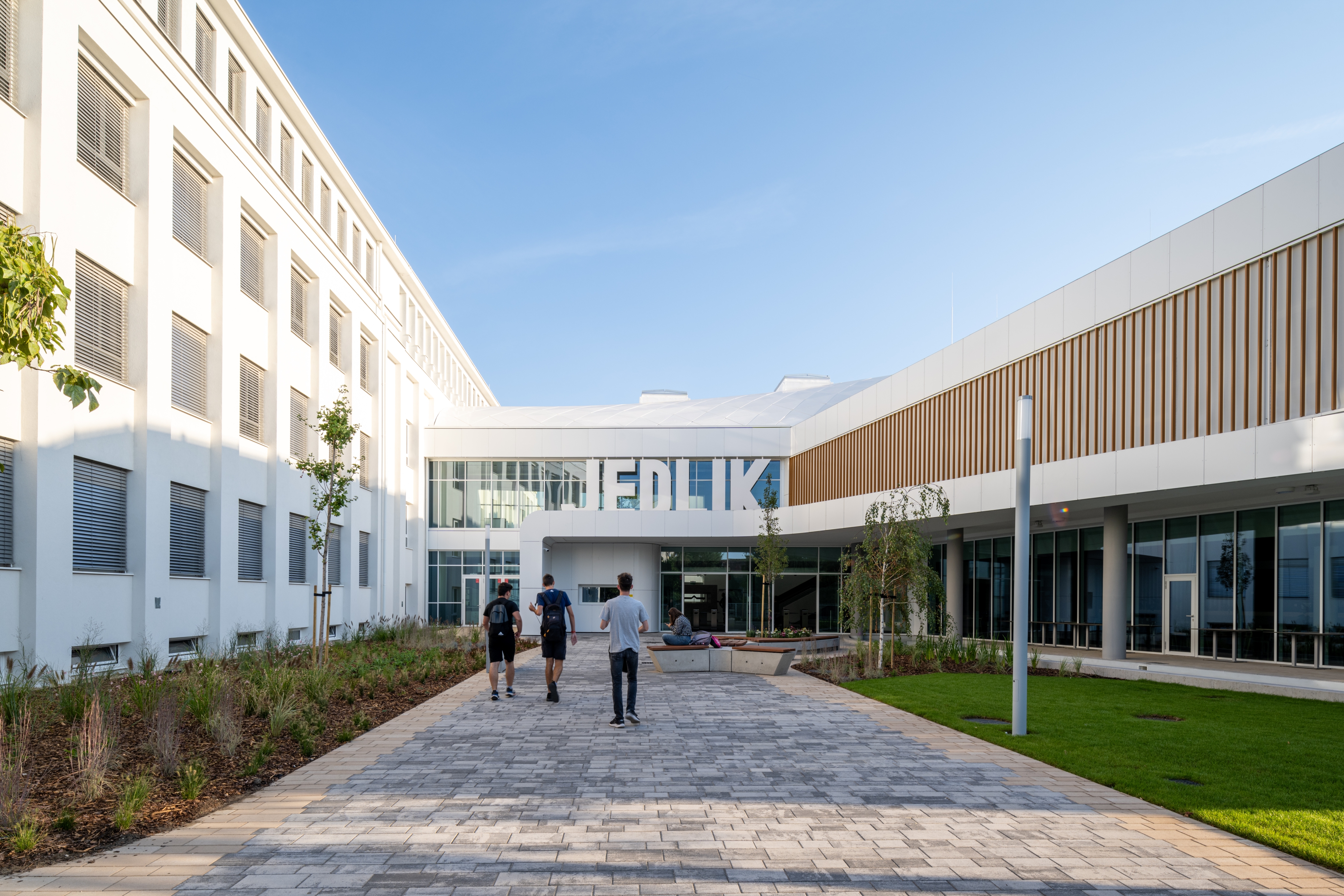 Jedlik Ányos High School by RMG.atelier, bim.GROUP - Architizer