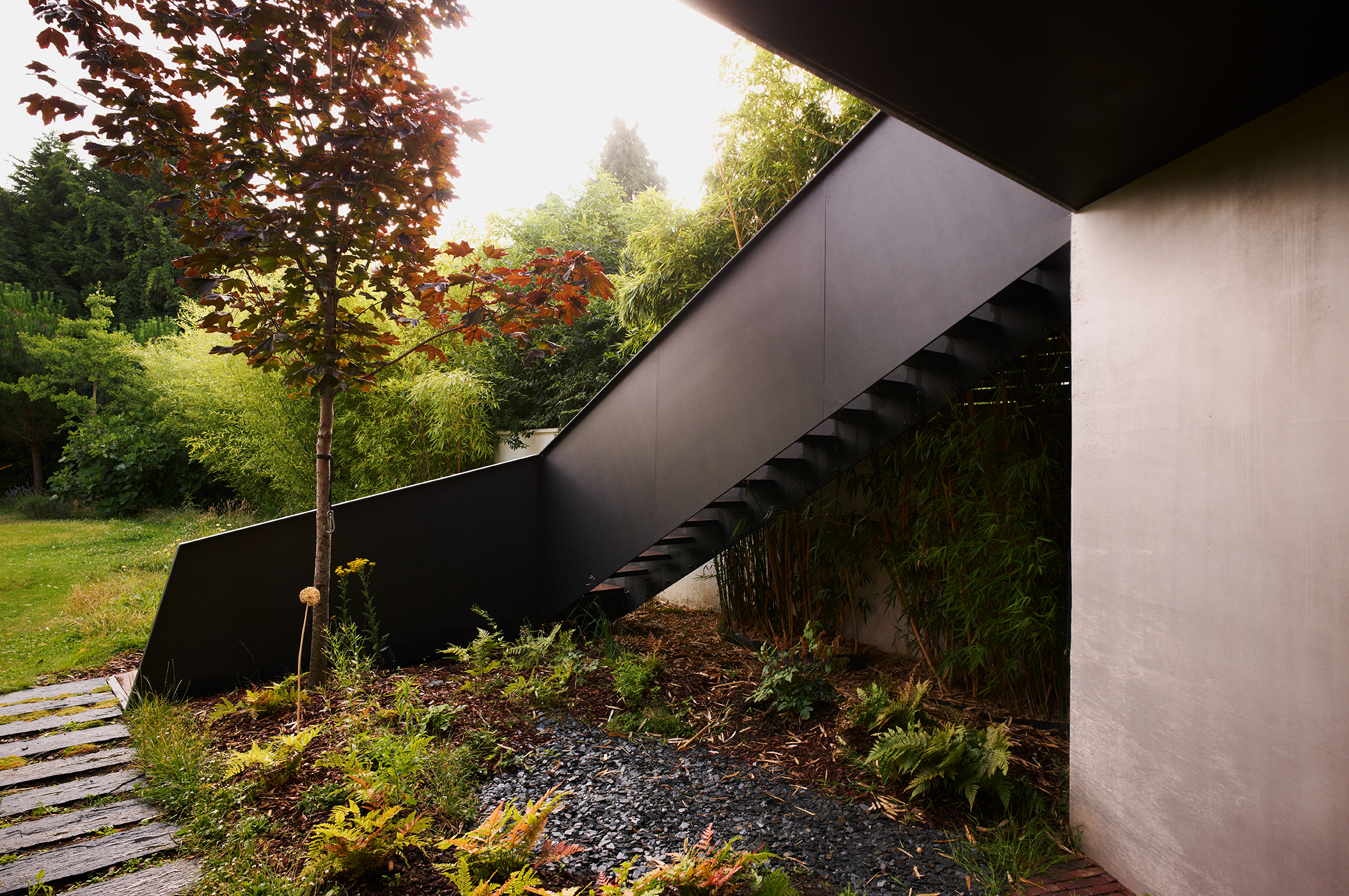 House V_17 by Emma Weiss Architecte + Lydéric Veauvy (TANK) by TANK ...