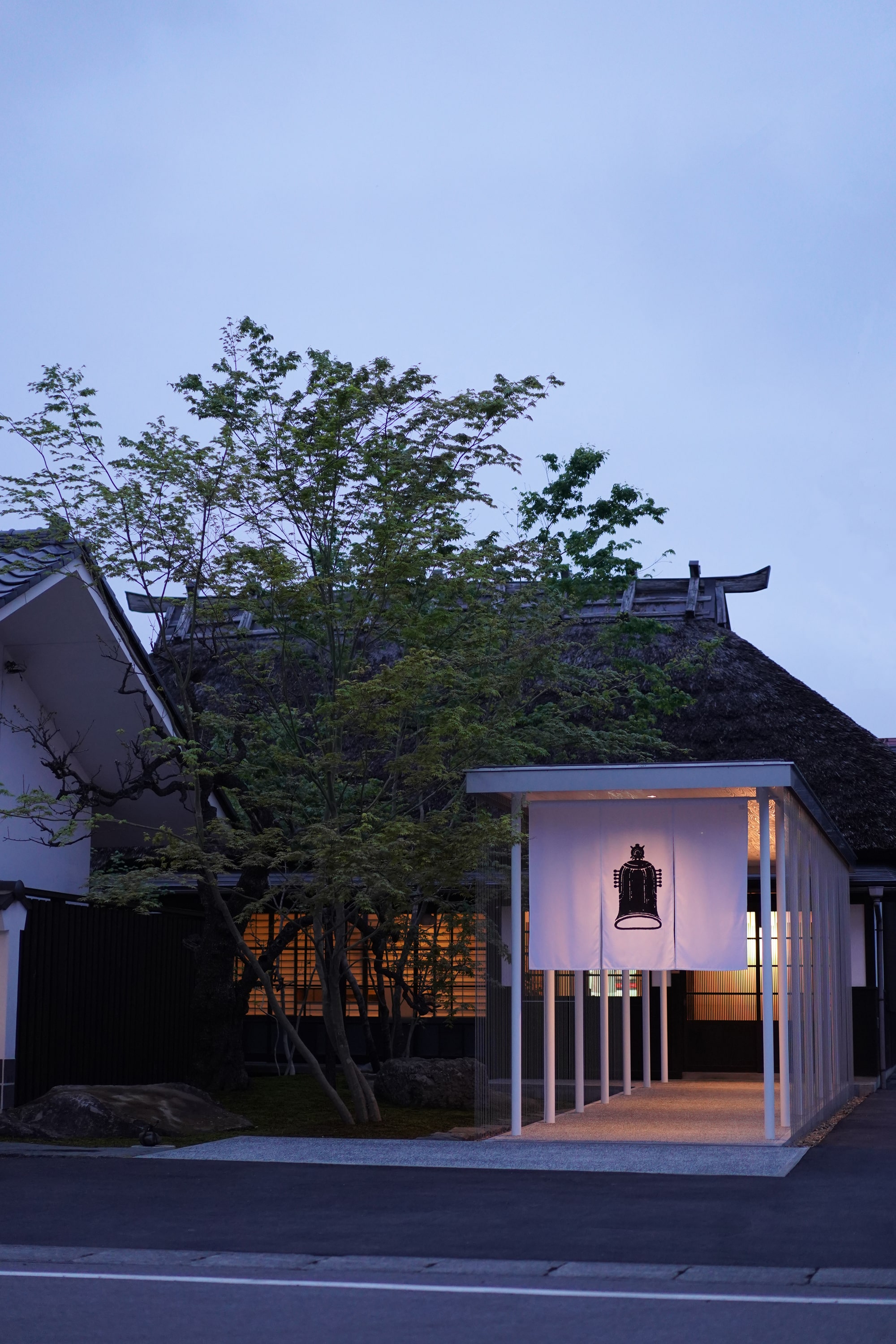 Restaurant / Tsurigane-Ann by Shotaro Oshima Design Studio - Architizer