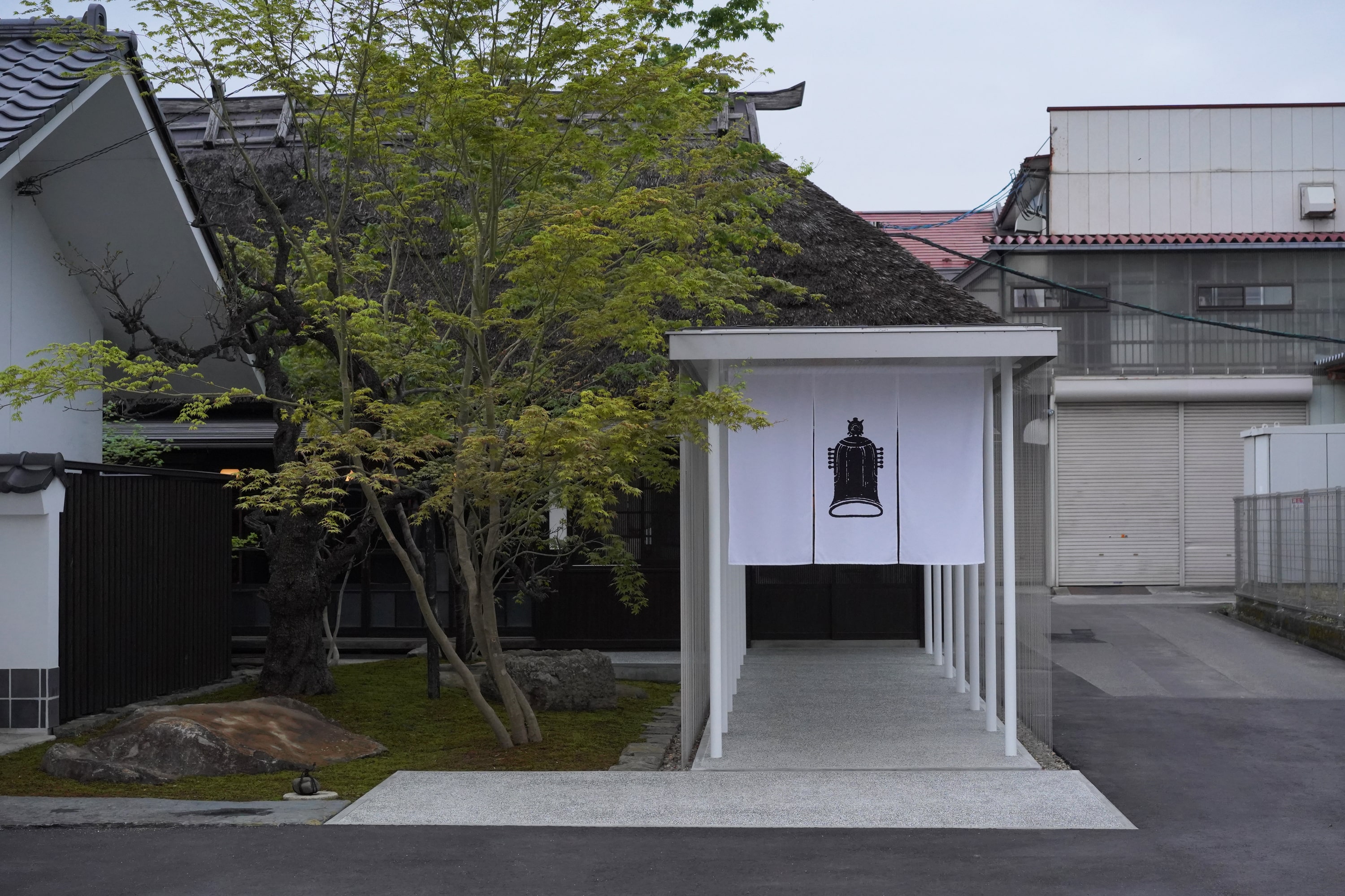 Restaurant / Tsurigane-Ann by Shotaro Oshima Design Studio - Architizer
