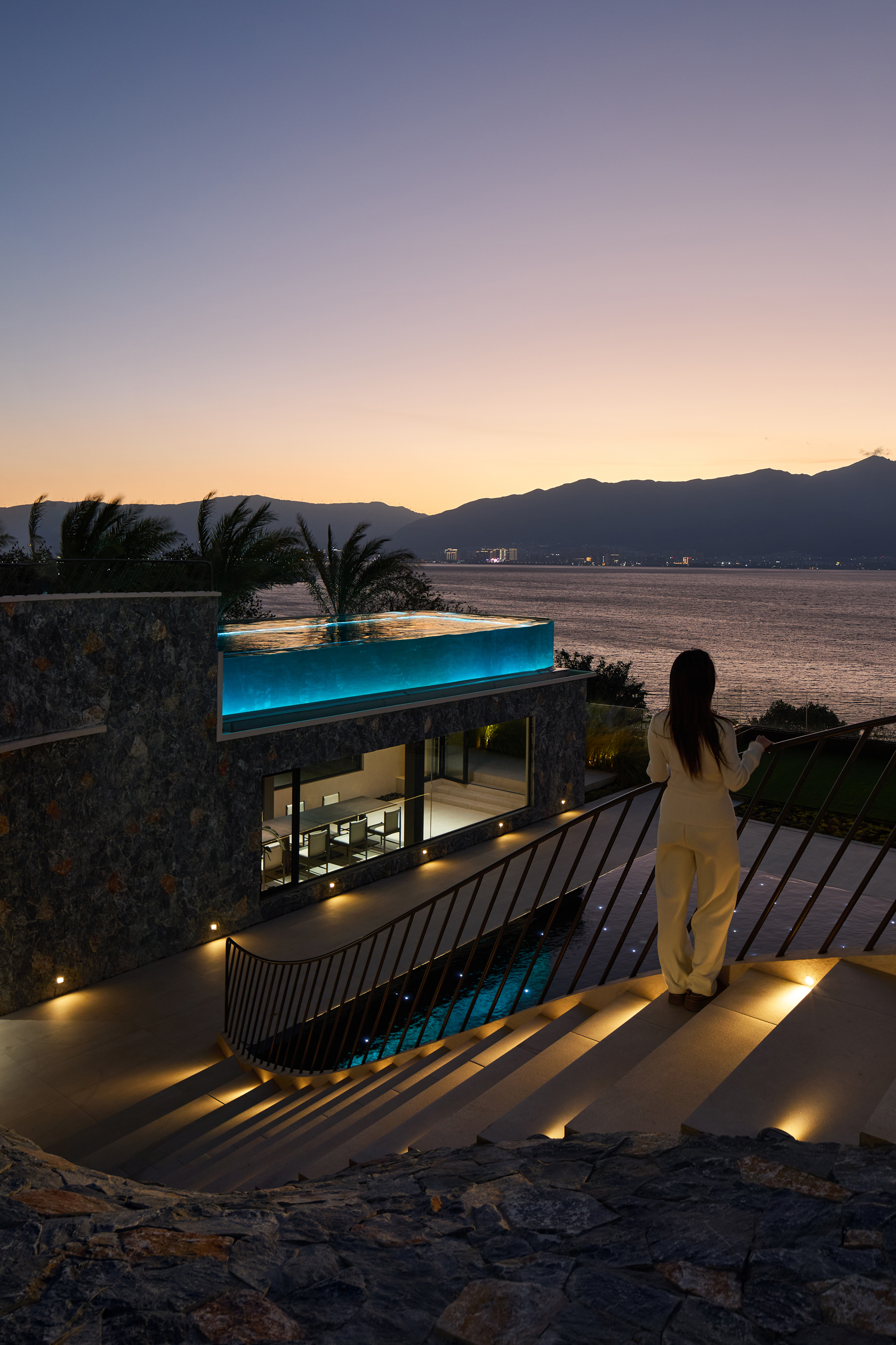 Eye of CangEr – Dali Fengyasong Hotel by Jing-Rui Lin (Usual Studio ...