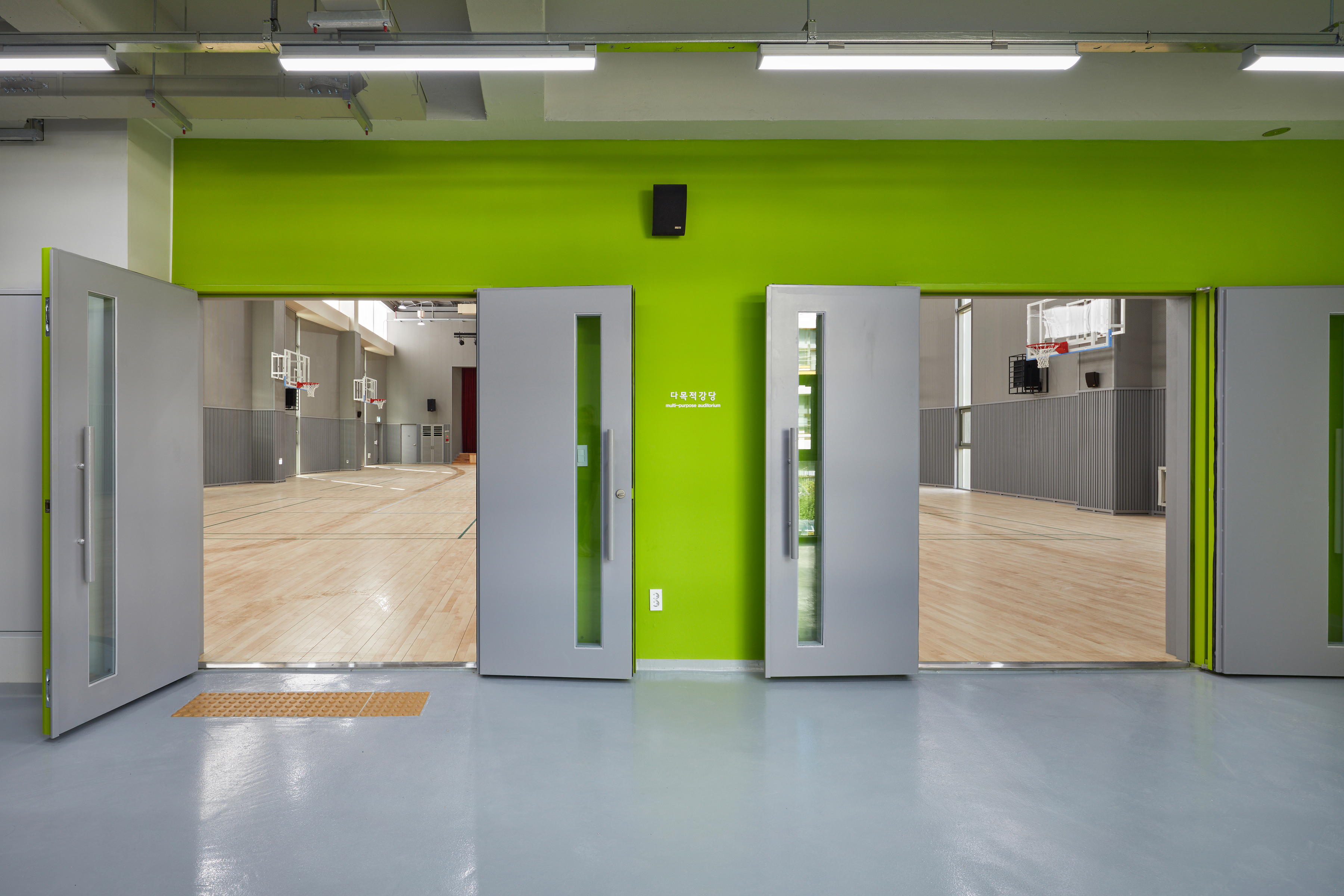 Apgujeong Elementary School Auditorium by IDR Architects - Architizer
