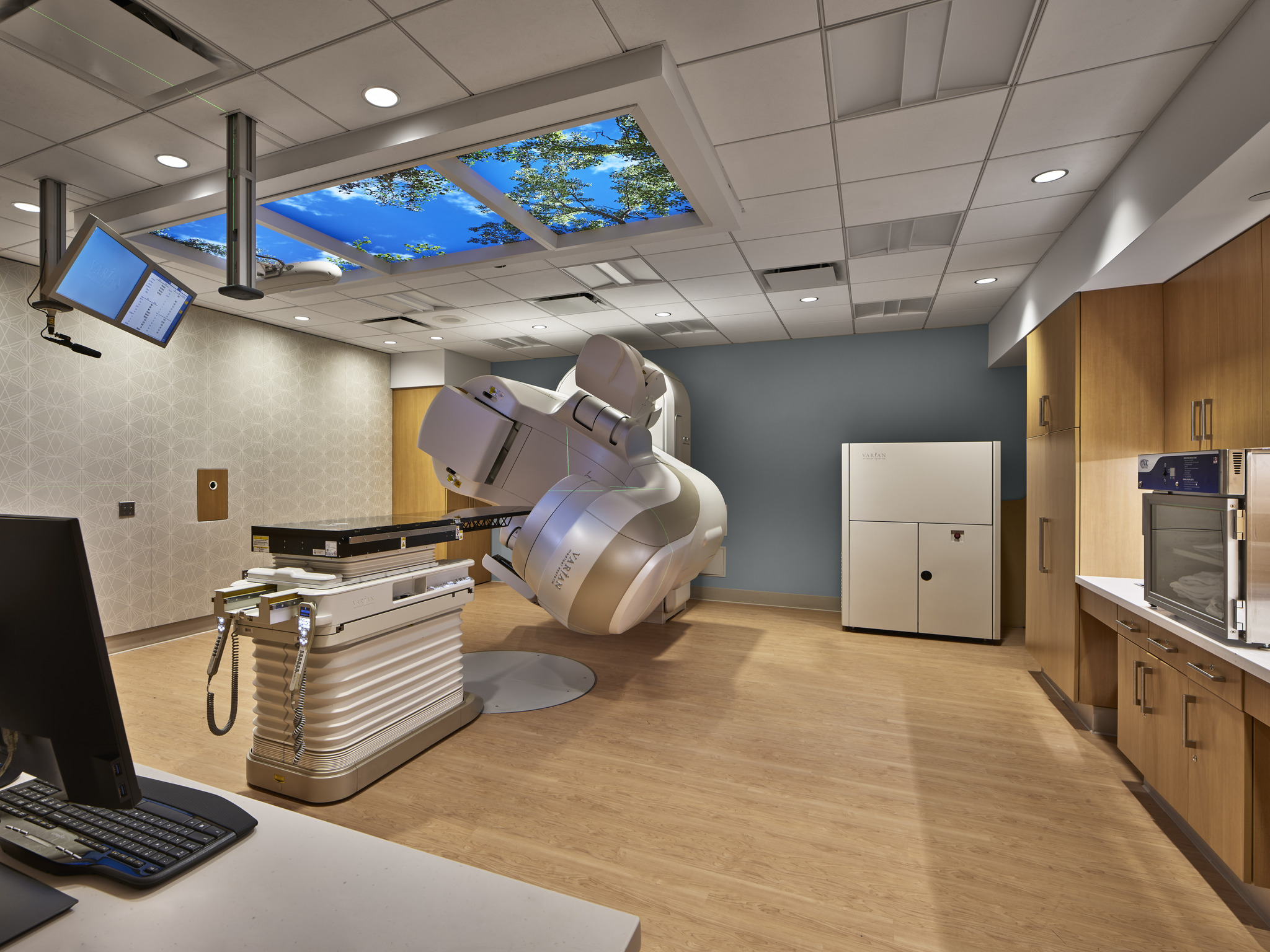 NYU Langone Health Perlmutter Cancer Center Sunset Park by Array ...