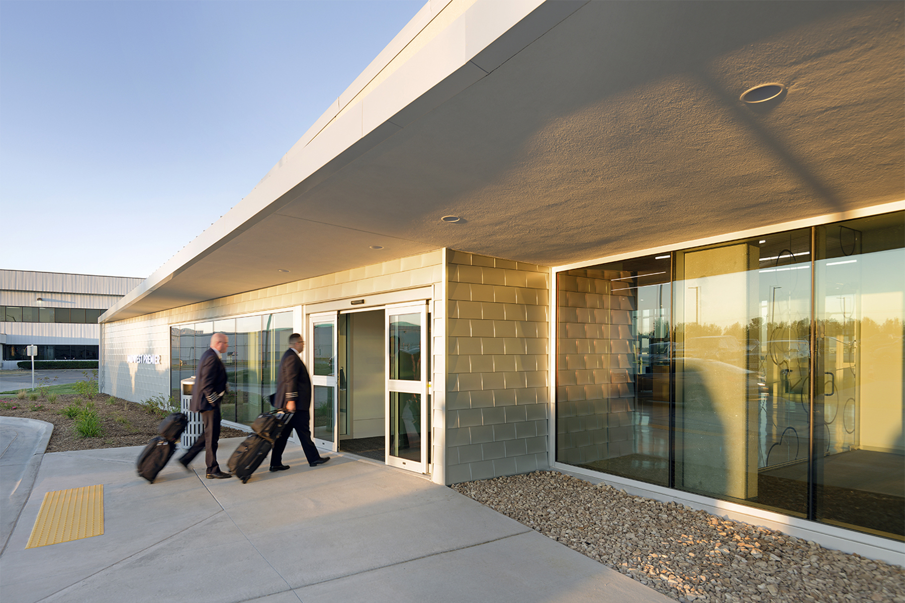 Midwest Premier General Aviation Terminal Renovation & Addition by Dake ...