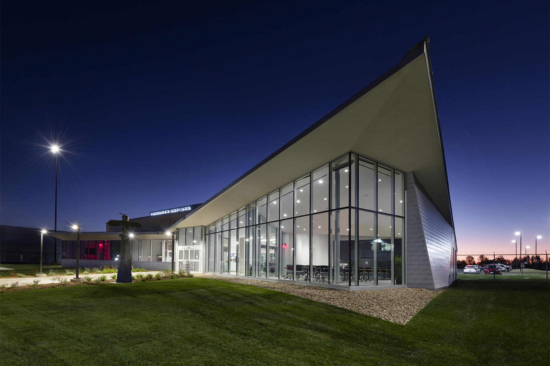 Midwest Premier General Aviation Terminal Renovation & Addition by Dake Wells Architecture ...