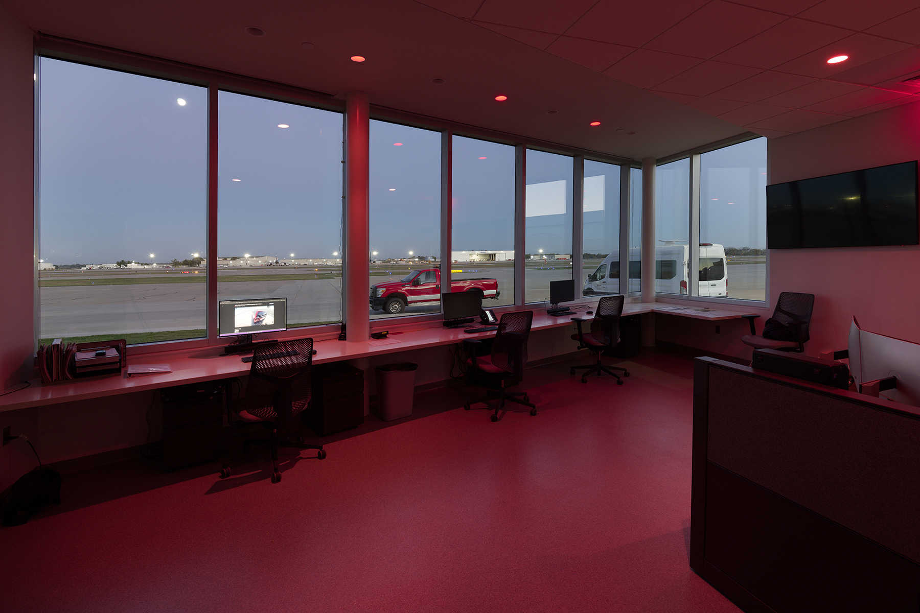 Midwest Premier General Aviation Terminal Renovation & Addition by Dake ...