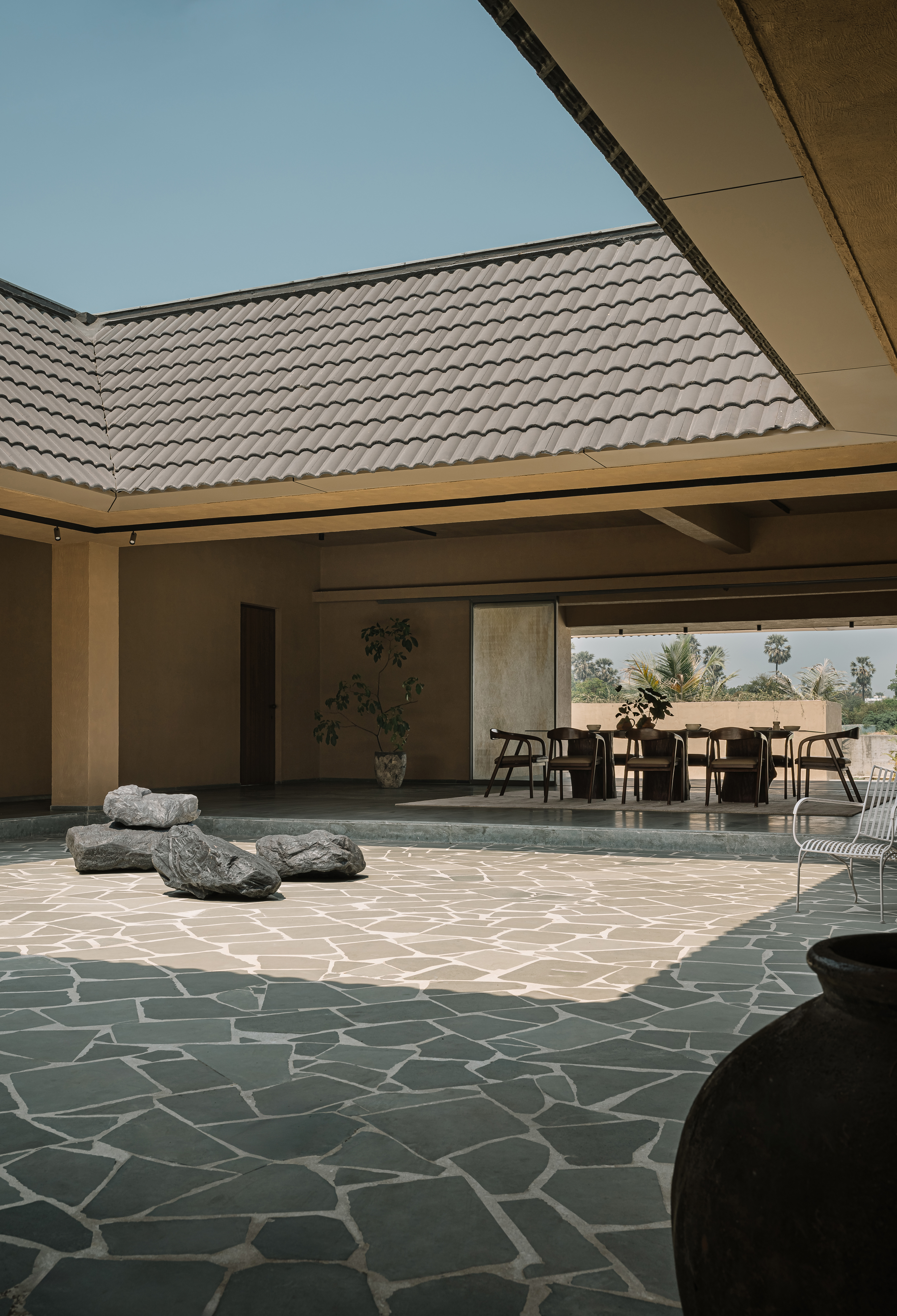 The Courtyard house by D'Well - Architizer