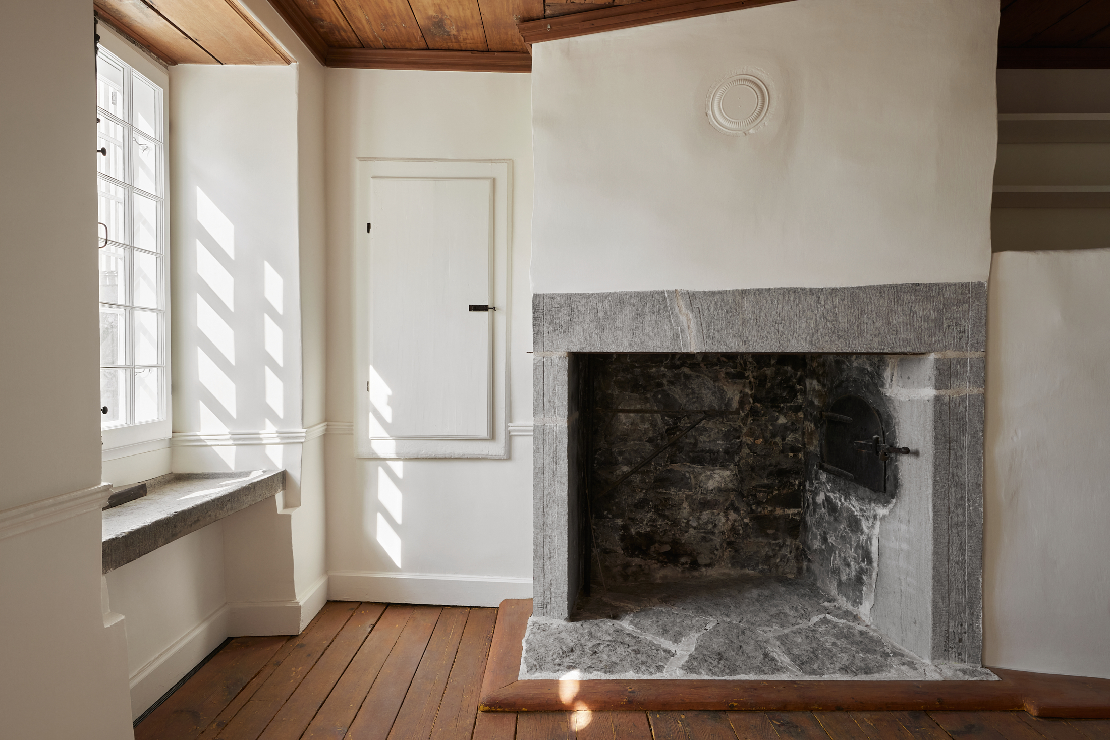 André-Benjamin-Papineau House by Beaupré Michaud et Associés ...
