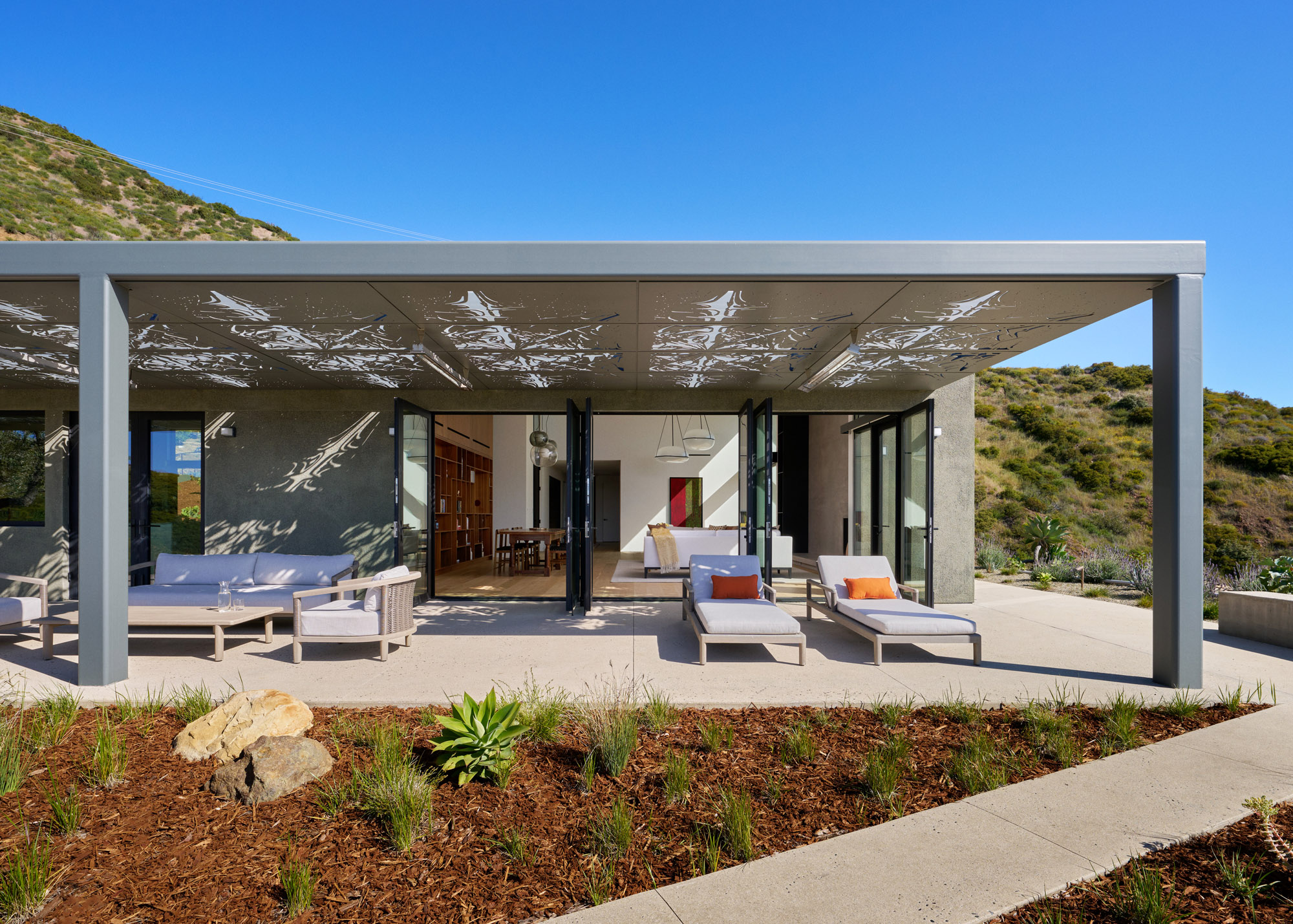 Highway House by Vertebrae - Architizer