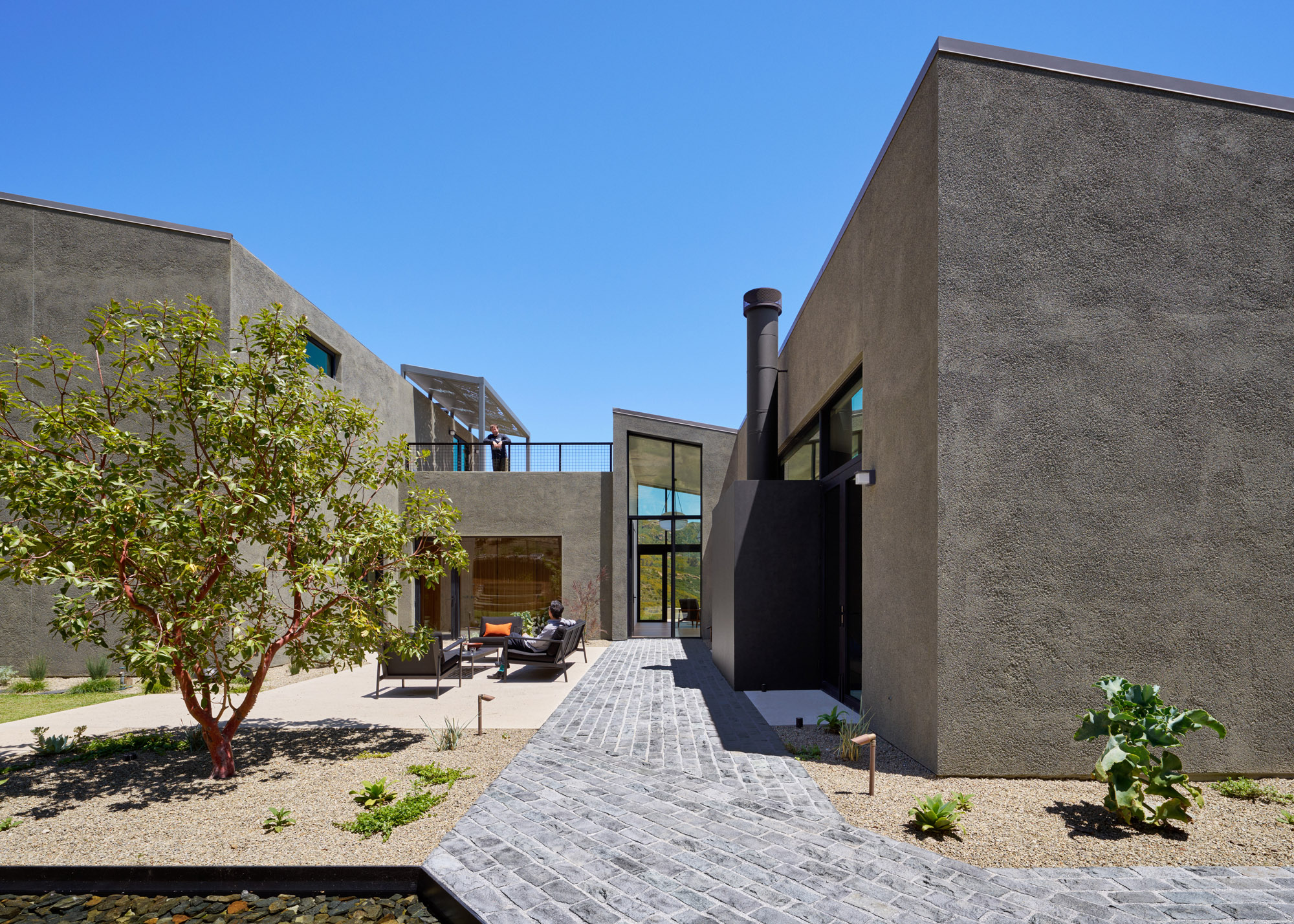 Highway House by Vertebrae - Architizer