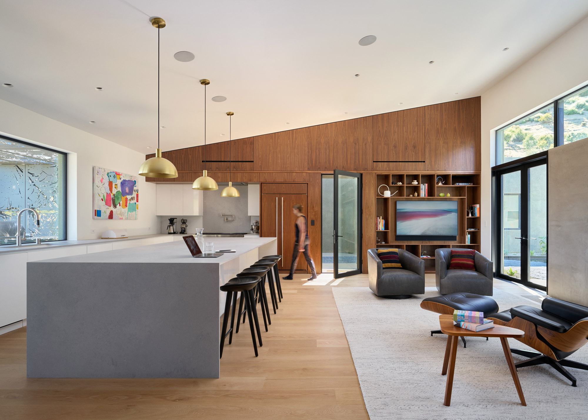 Highway House by Vertebrae - Architizer