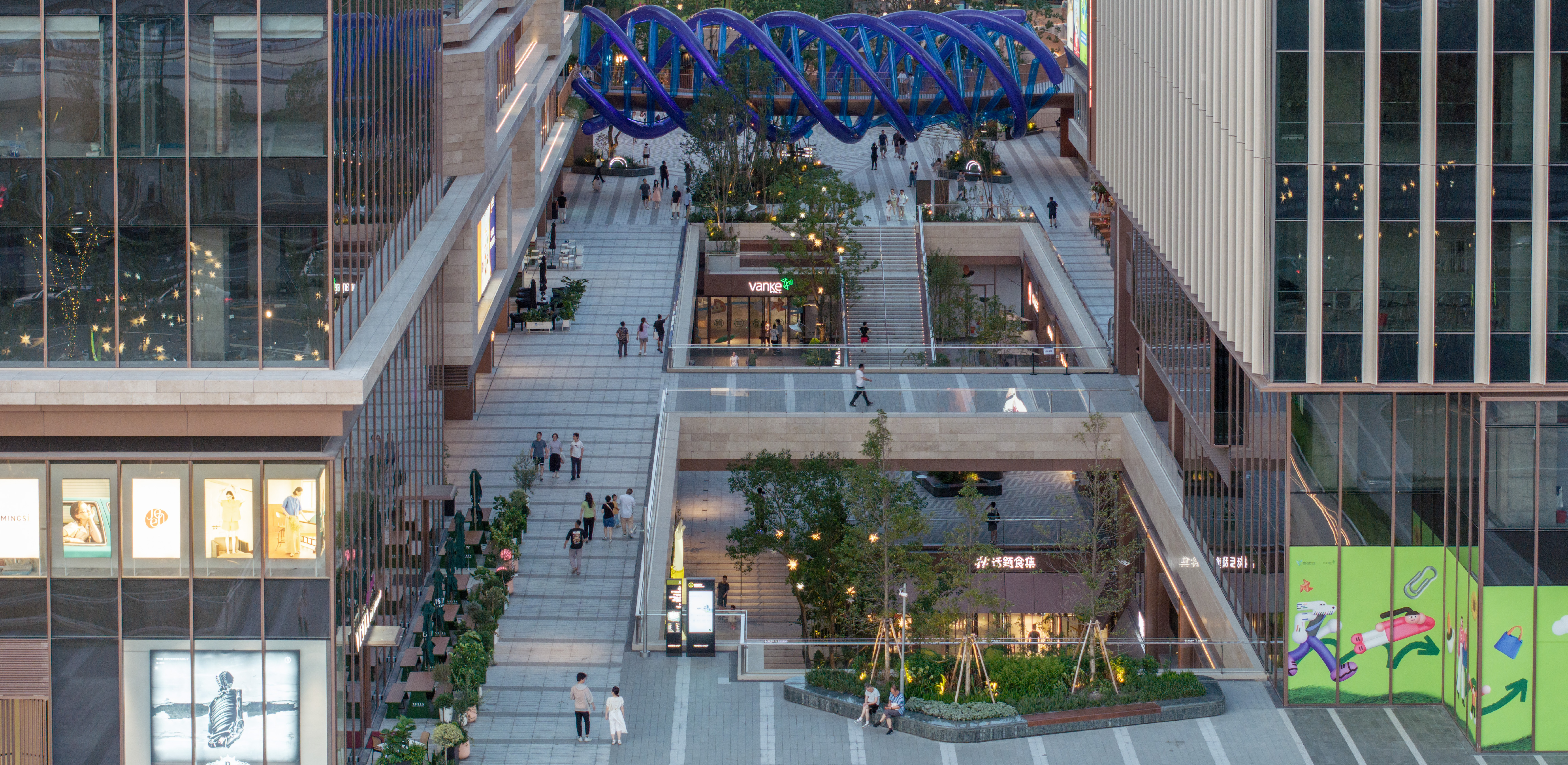 Shanghai Xuhui Vanke Plaza by Shanghai TlANHUA Landscape Architecture ...