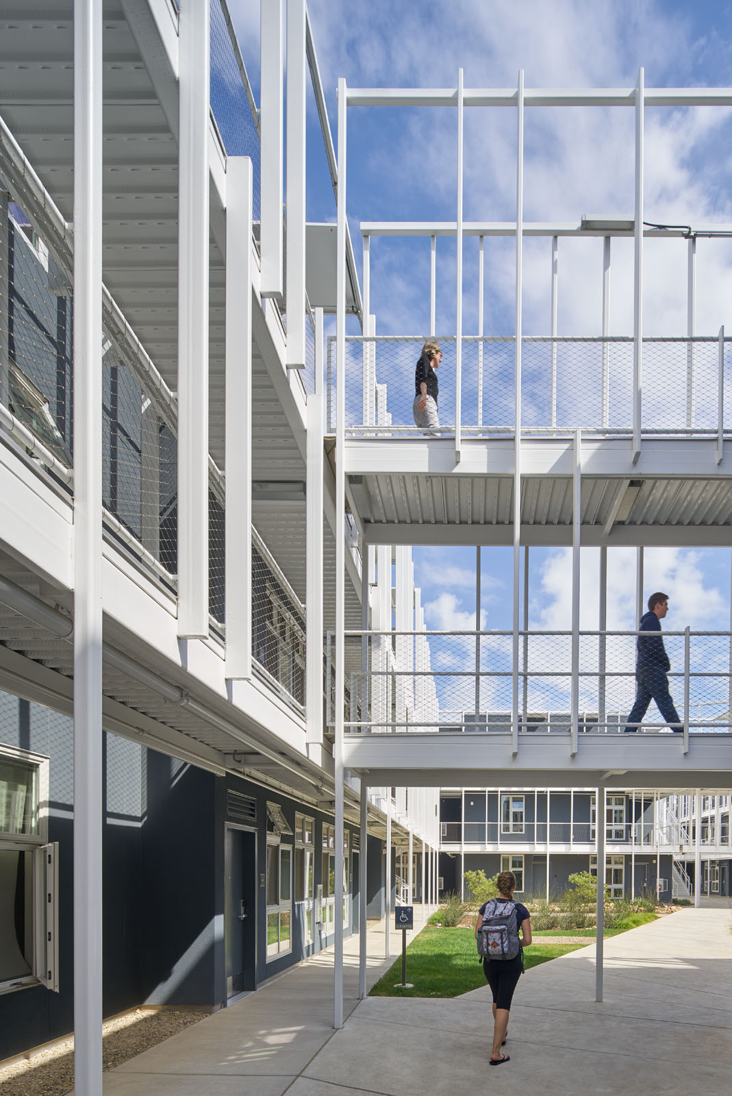 San Joaquin Student Housing at UCSB by Lorcan O'Herlihy Architects ...