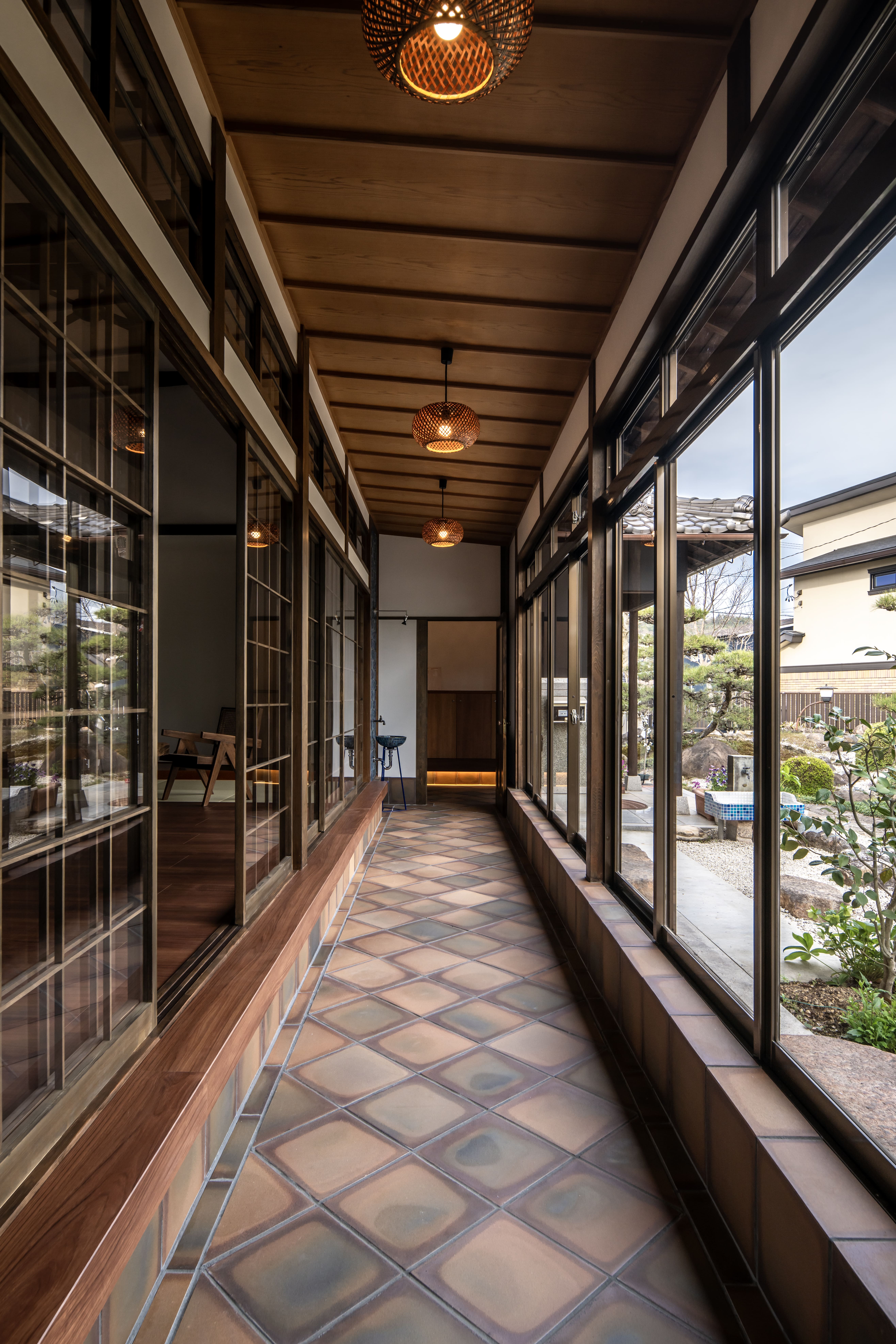 DOMA HOUSE-Renovation of a traditional Japanese house- by ITSUKI ...