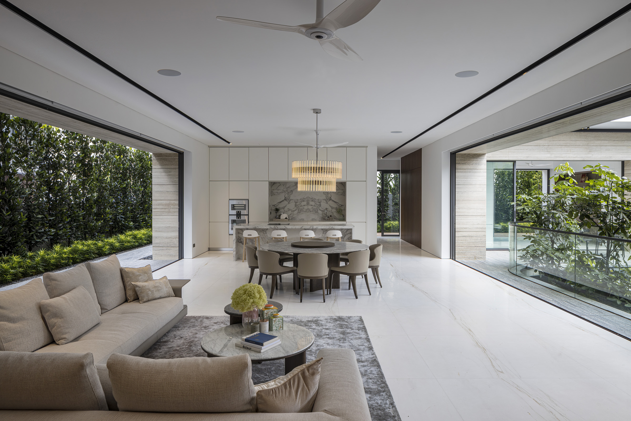 Open Courtyard House by Wallflower Architecture + Design - Architizer