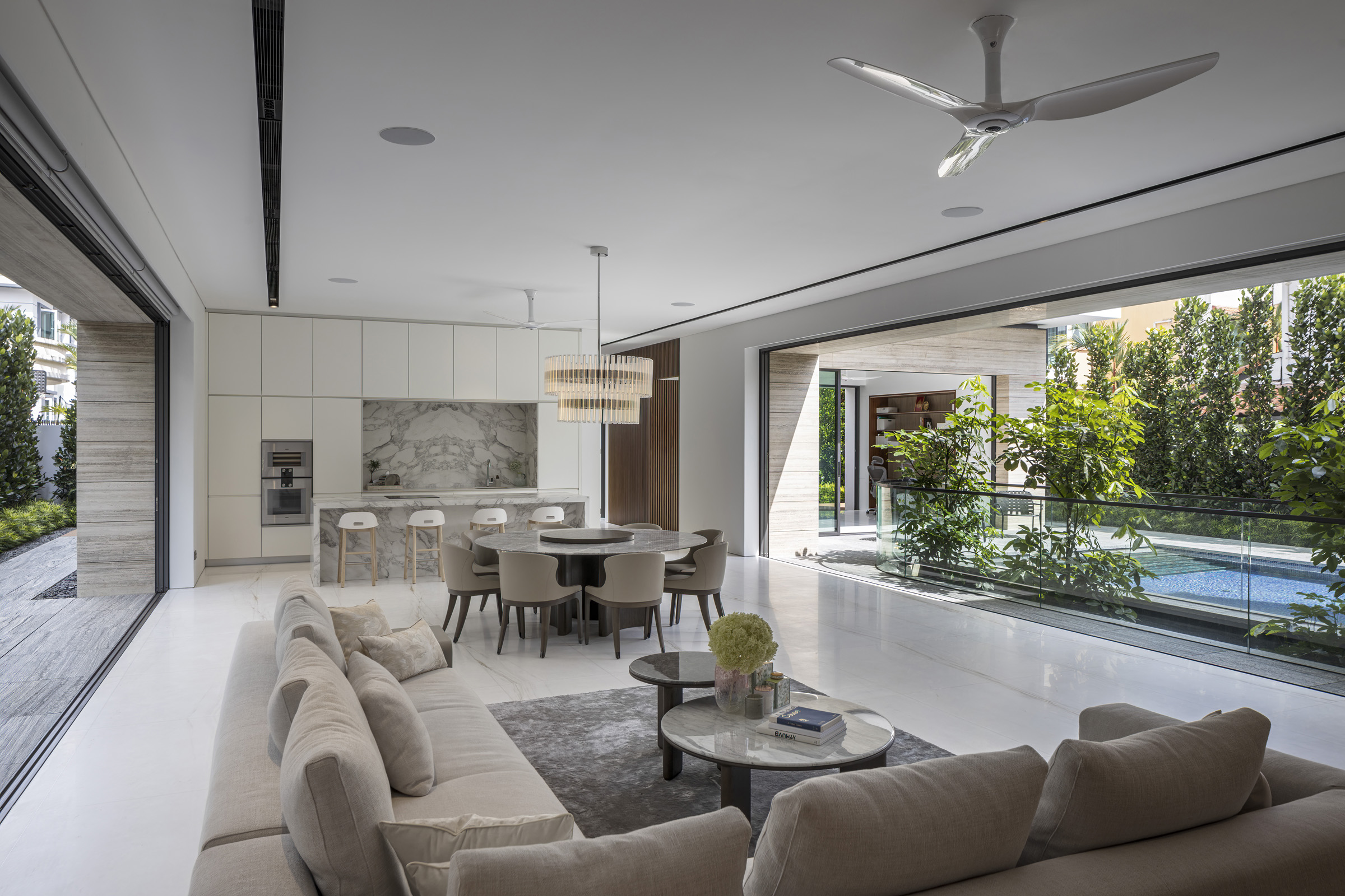 Open Courtyard House by Wallflower Architecture + Design - Architizer