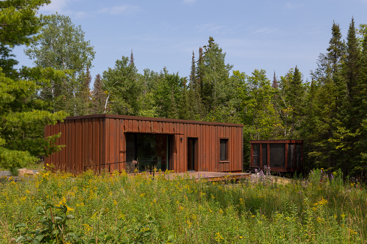 Iron River weeHouse by Alchemy Architects - Architizer