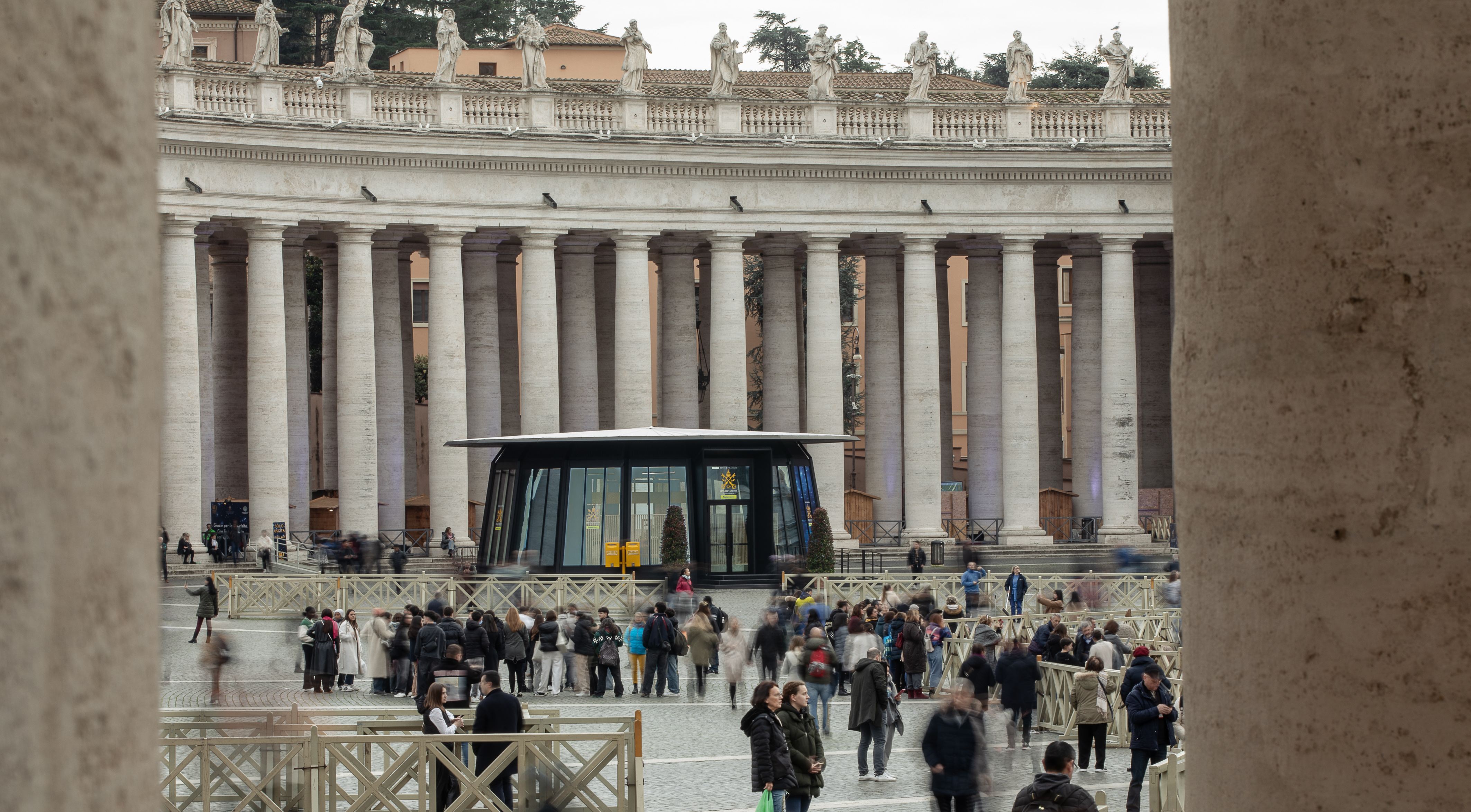 New Vatican Mobile Post Office by AMDL Circle | Michele De Lucchi ...