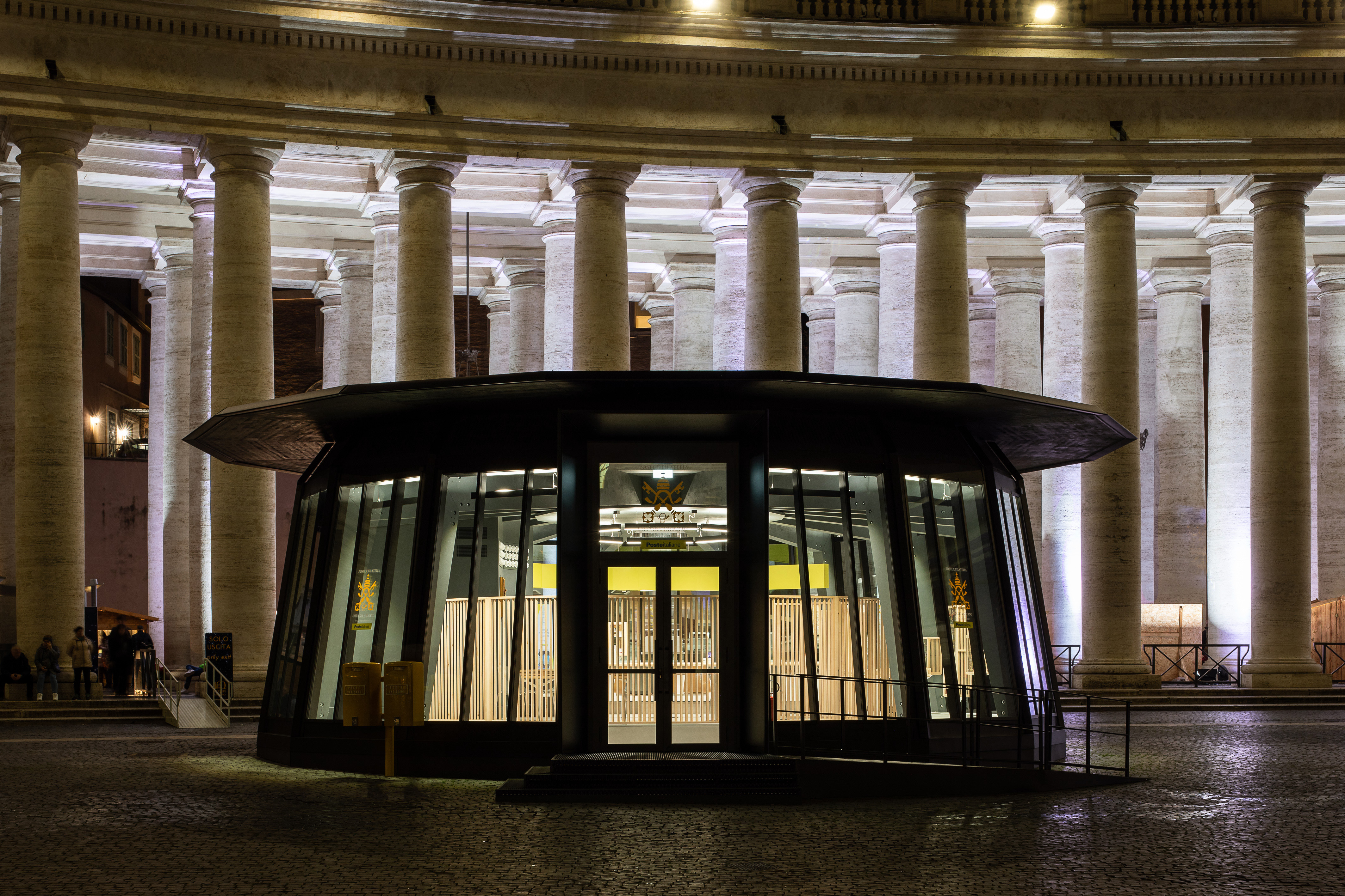 New Vatican Mobile Post Office by AMDL Circle | Michele De Lucchi ...