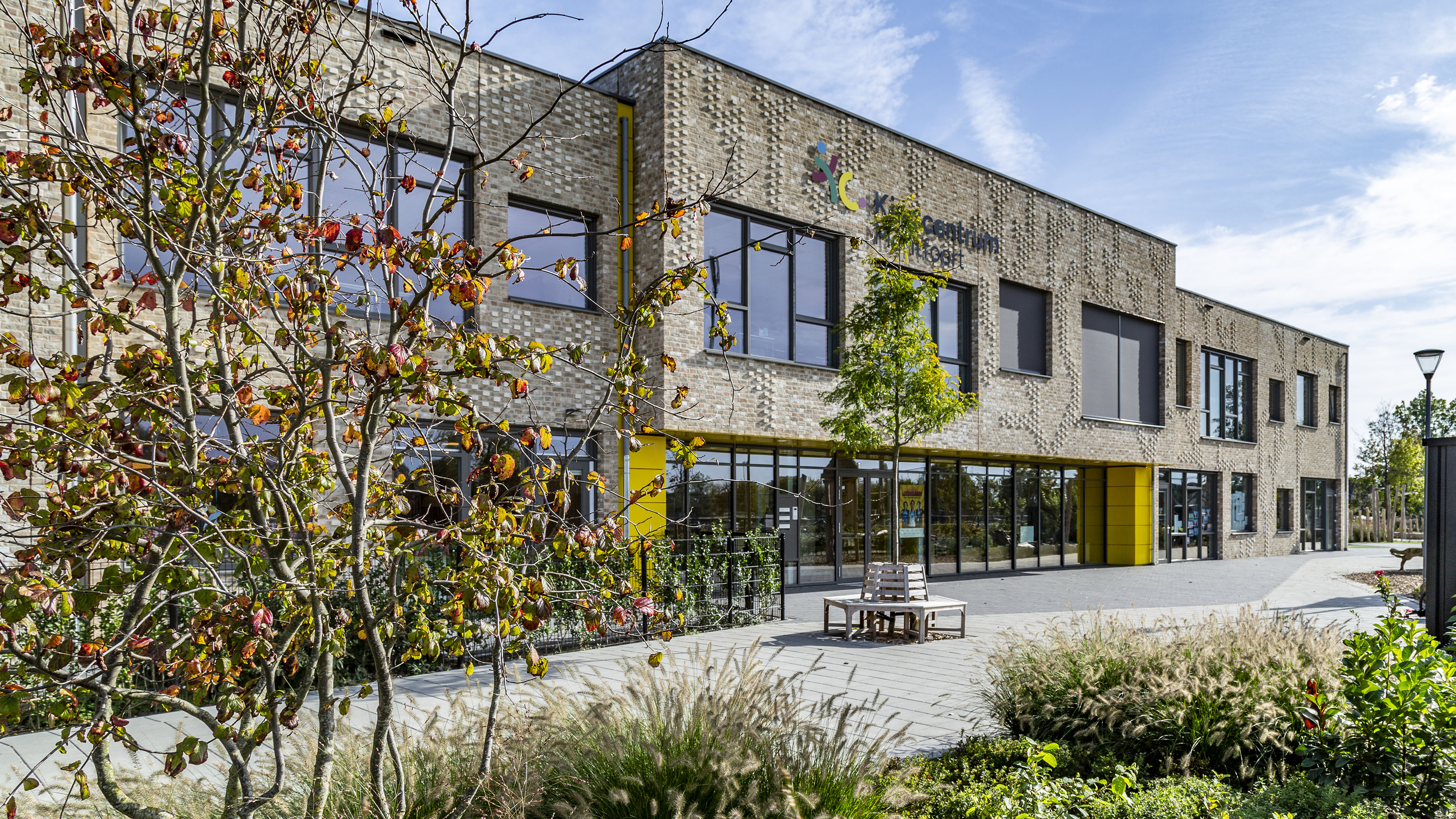 Montfoort Child Center by EGM architects - Architizer
