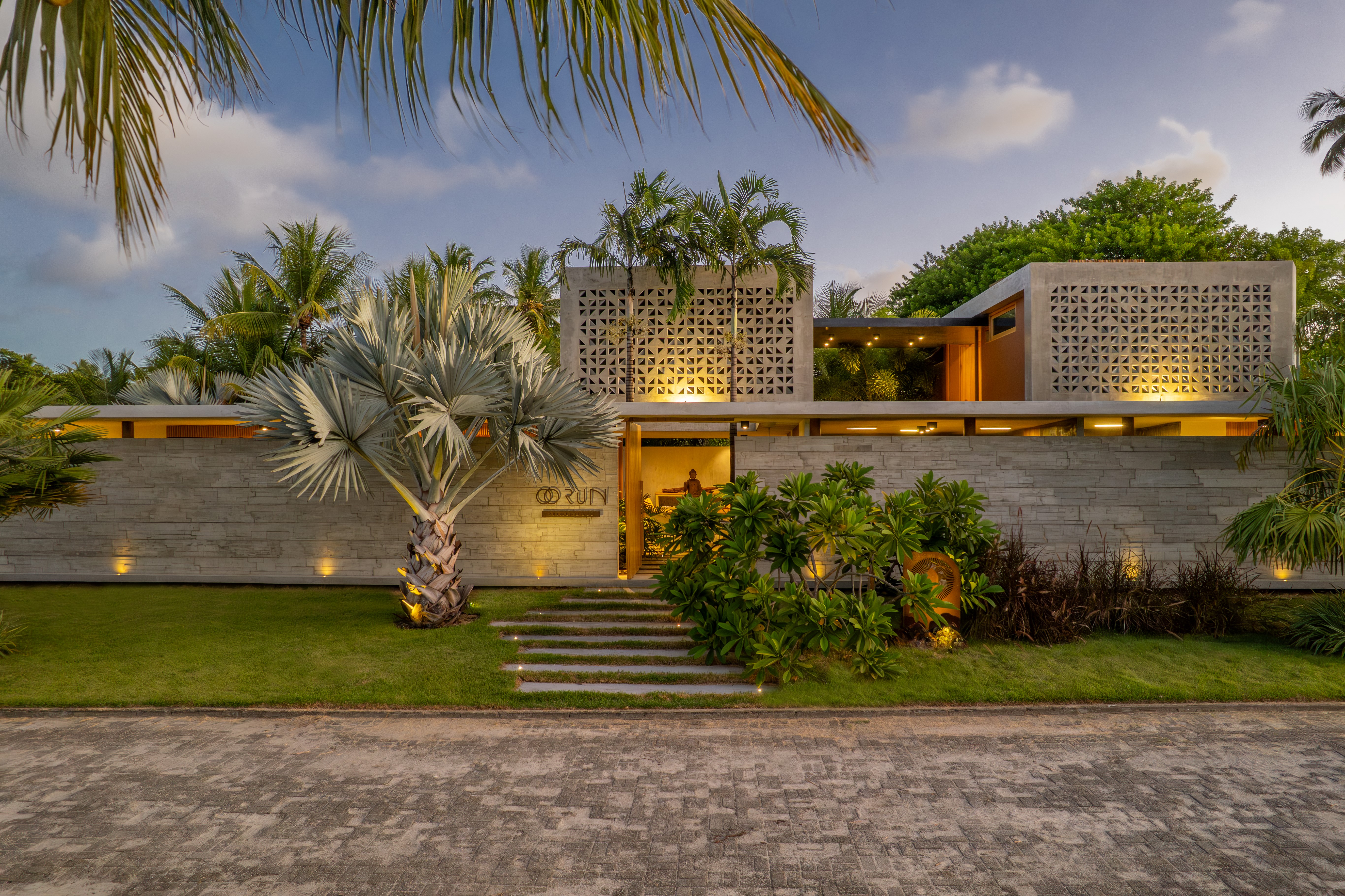 Oòrùn | PrimeHouse by PrimeHome Construtora - Architizer