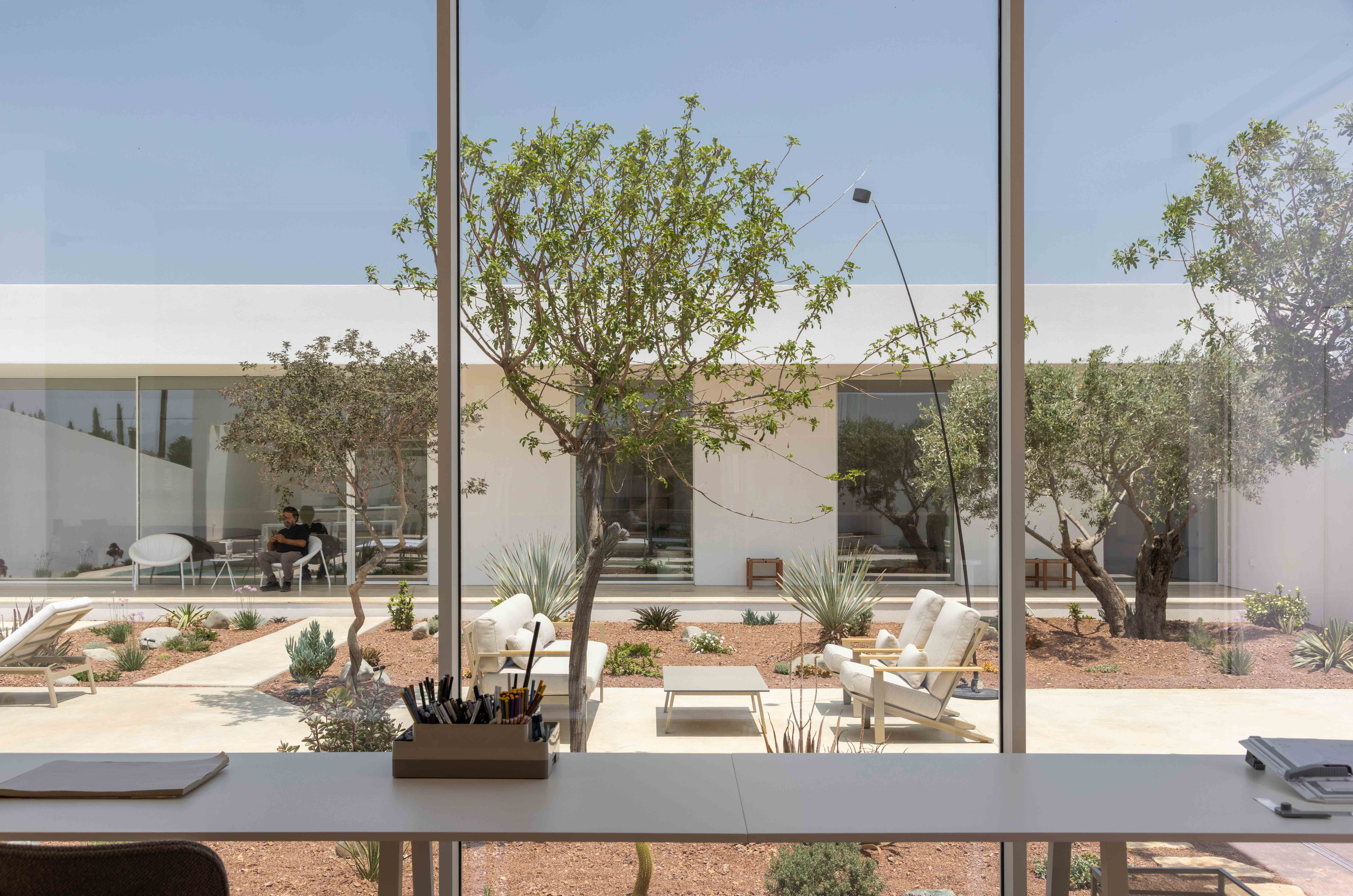 CASA OBLIVIO by MOB design studio - Architizer