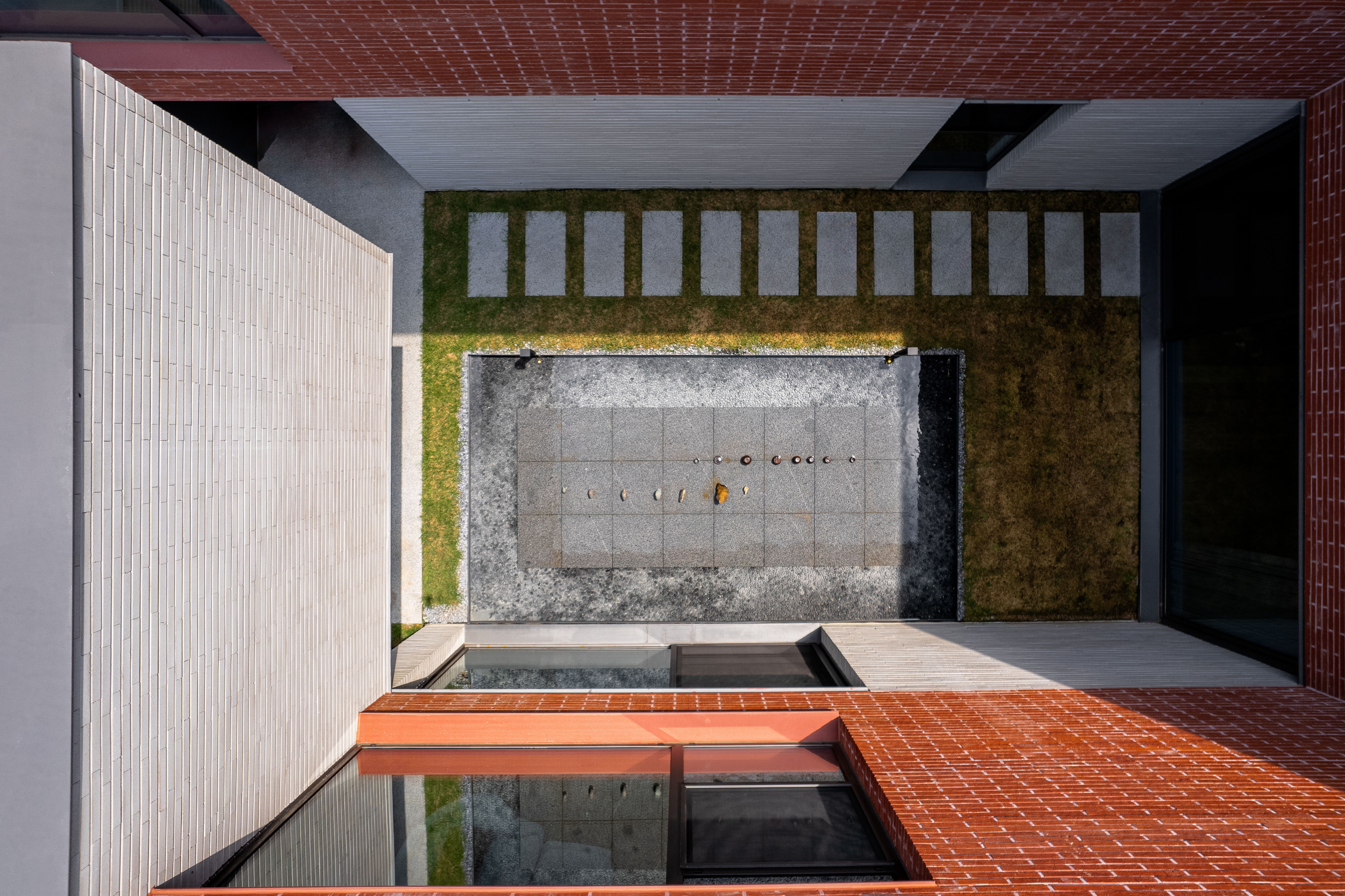 Upper Wall, Low Wall by KODE architects - Architizer