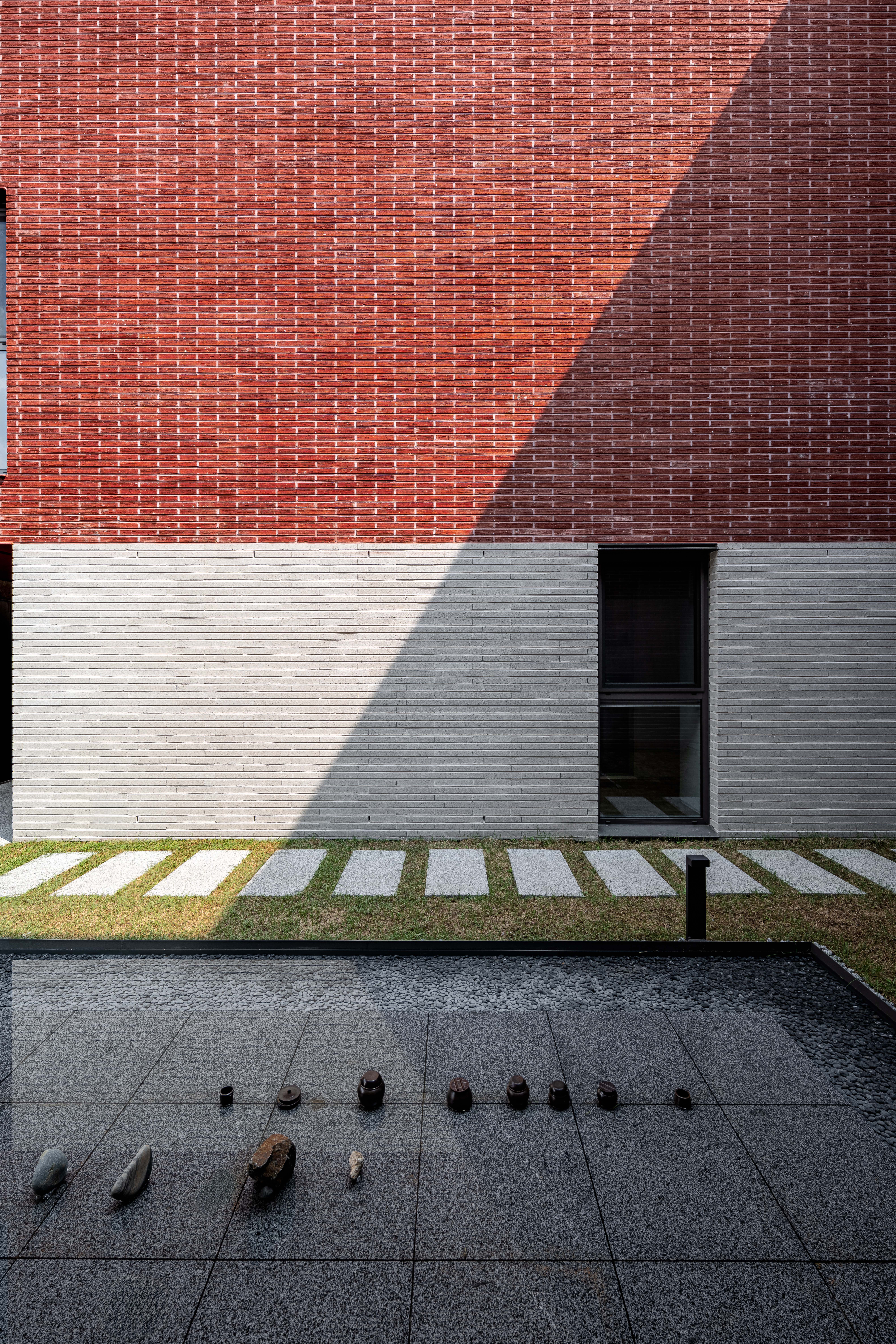 Upper Wall, Low Wall by KODE architects - Architizer