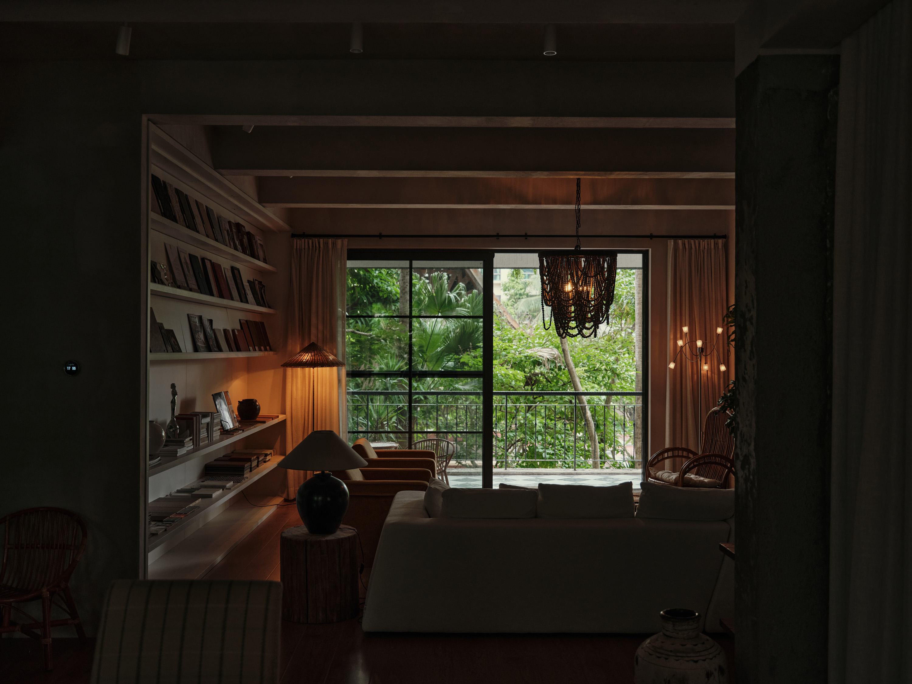 UY DESIGN｜A Workspace That Feels Like Home by UY DESIGN - Architizer