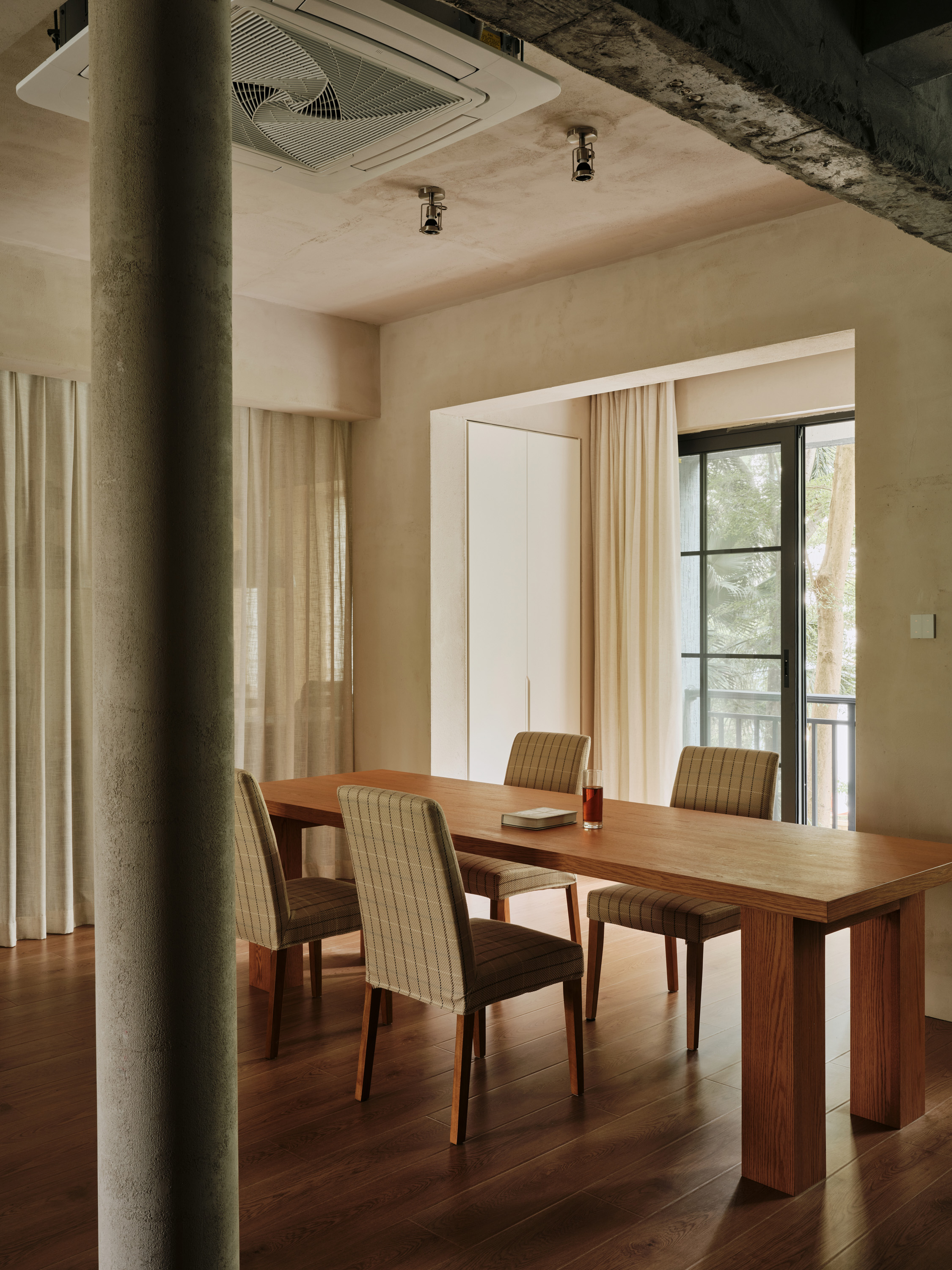 Idea 4273022: UY DESIGN｜A Workspace That Feels Like Home by UY DESIGN ...