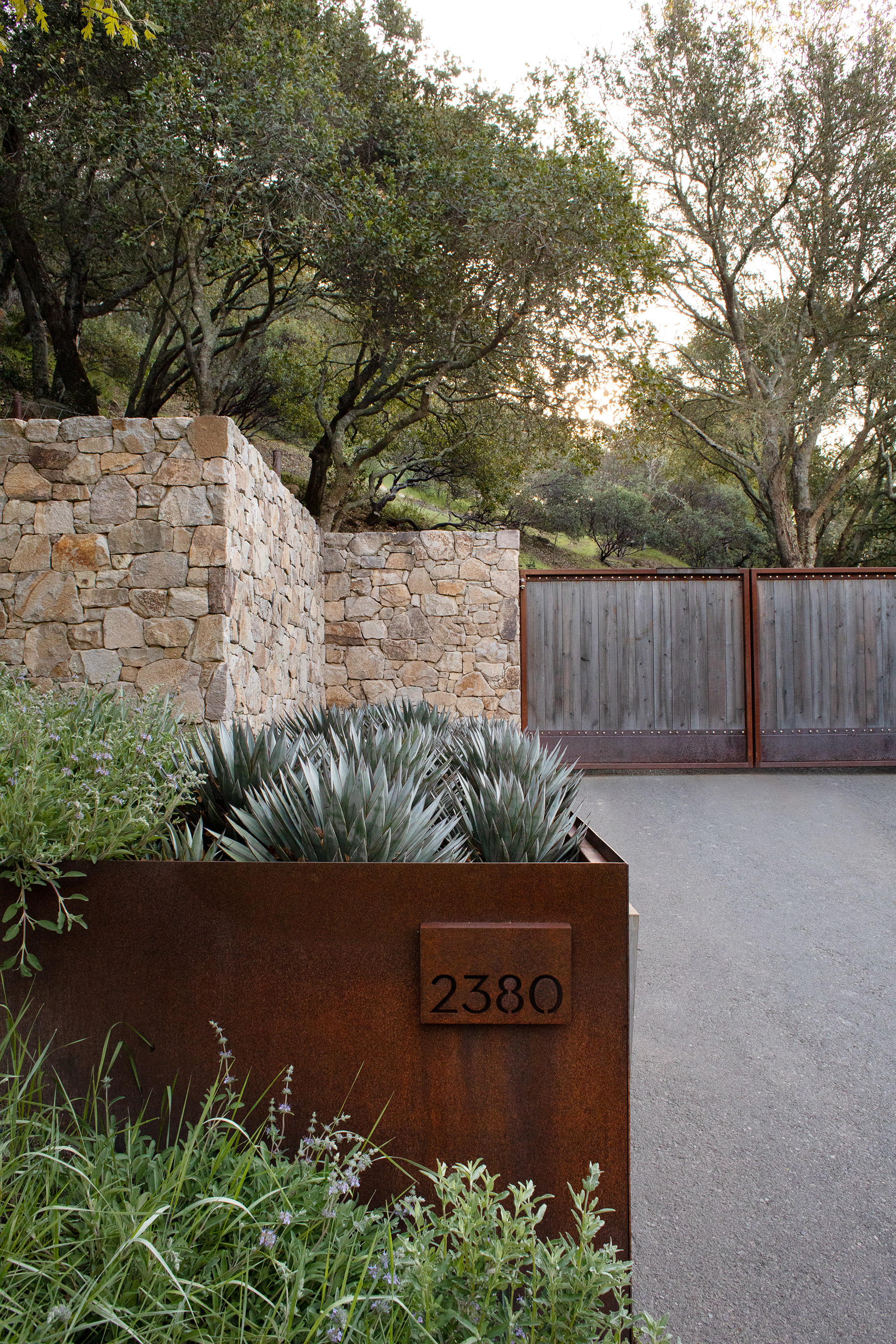 Sonoma Vineyard Estate by ROCHE+ROCHE Landscape Architecture - Architizer