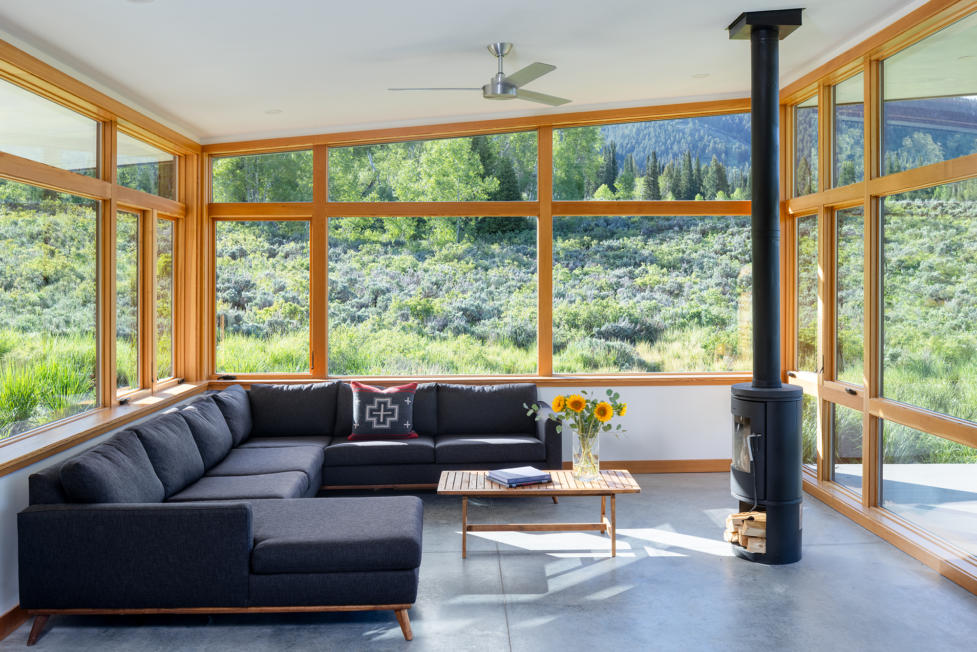 Logan Canyon Off-grid Cabin by CAST architecture - Architizer