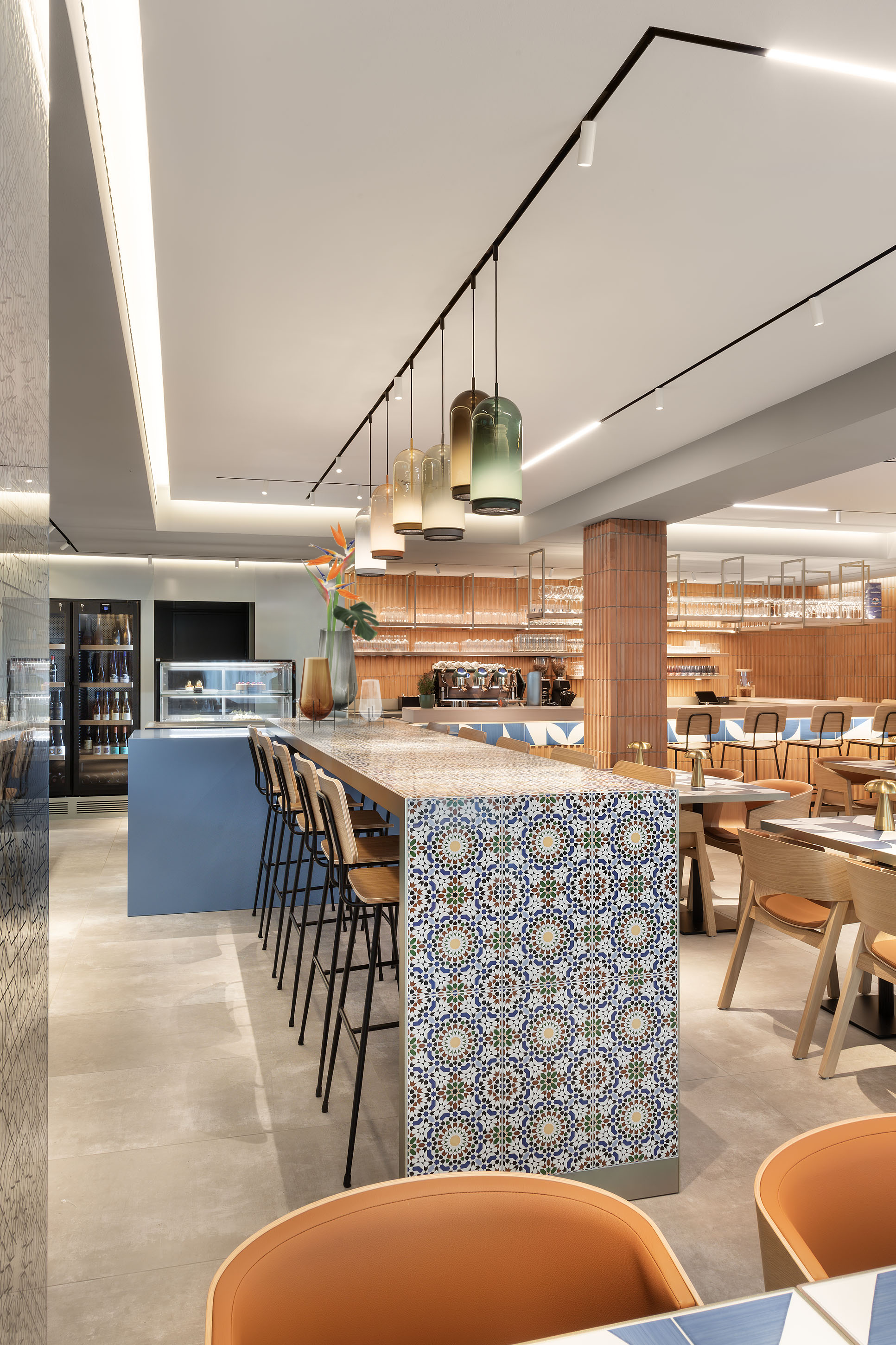 RESTAURANT TAPATA by PLAJER + FRANZ - Architizer